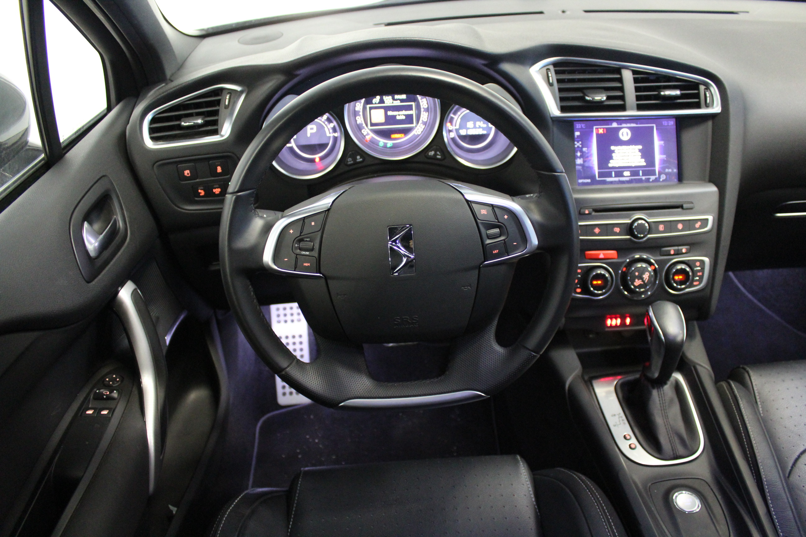 DS DS4 de 2017 - OLIVET - Massoutre VO