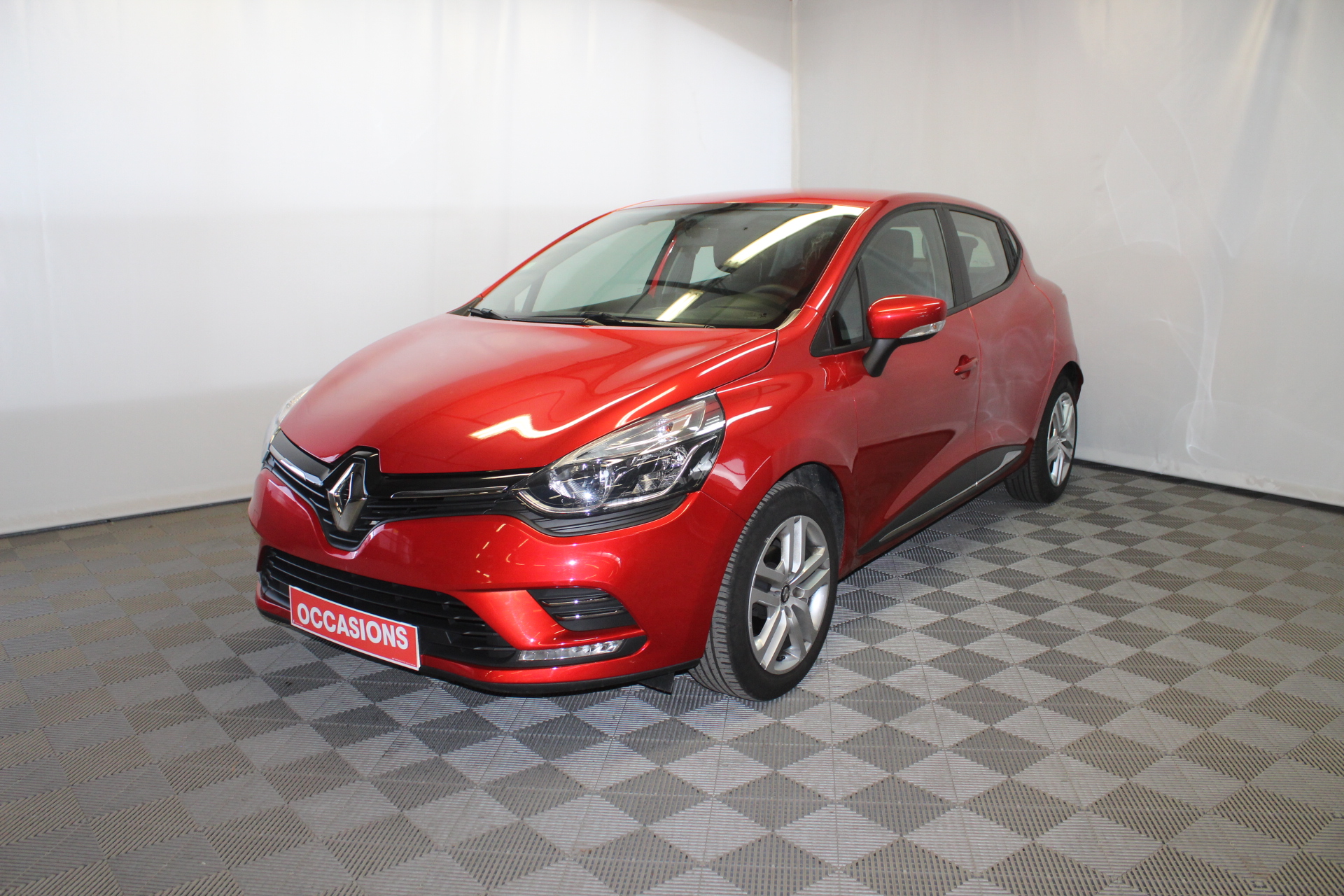 RENAULT CLIO IV de 2017 - Clermont-Ferrand - Massoutre VO