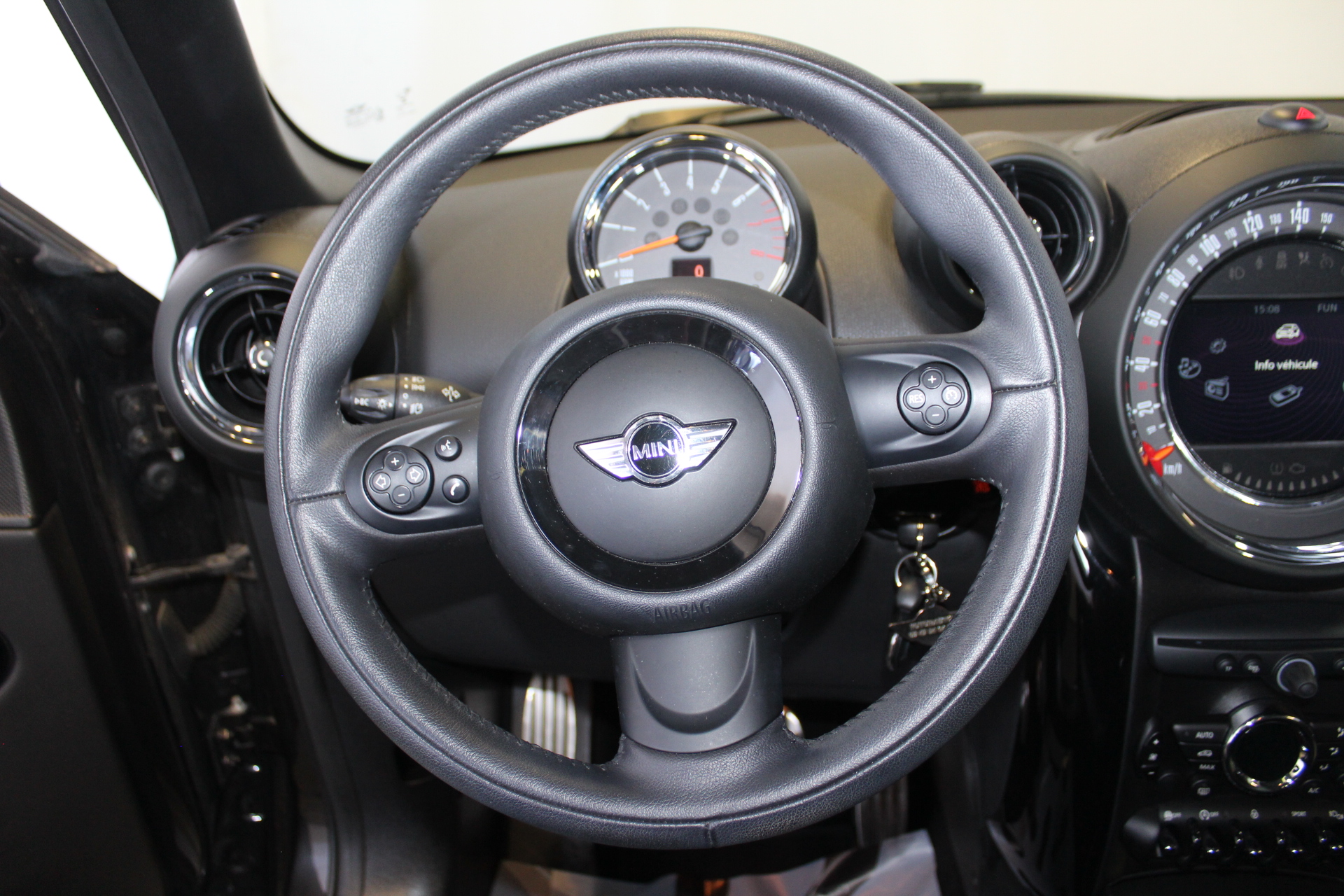 MINI MINI PACEMAN R61 de 2015 - Clermont-Ferrand - Massoutre VO