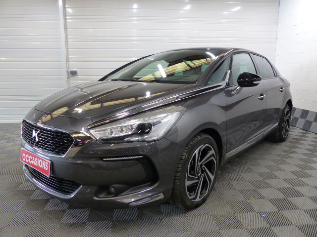 DS DS5 de 2018 - Bourges - Massoutre VO