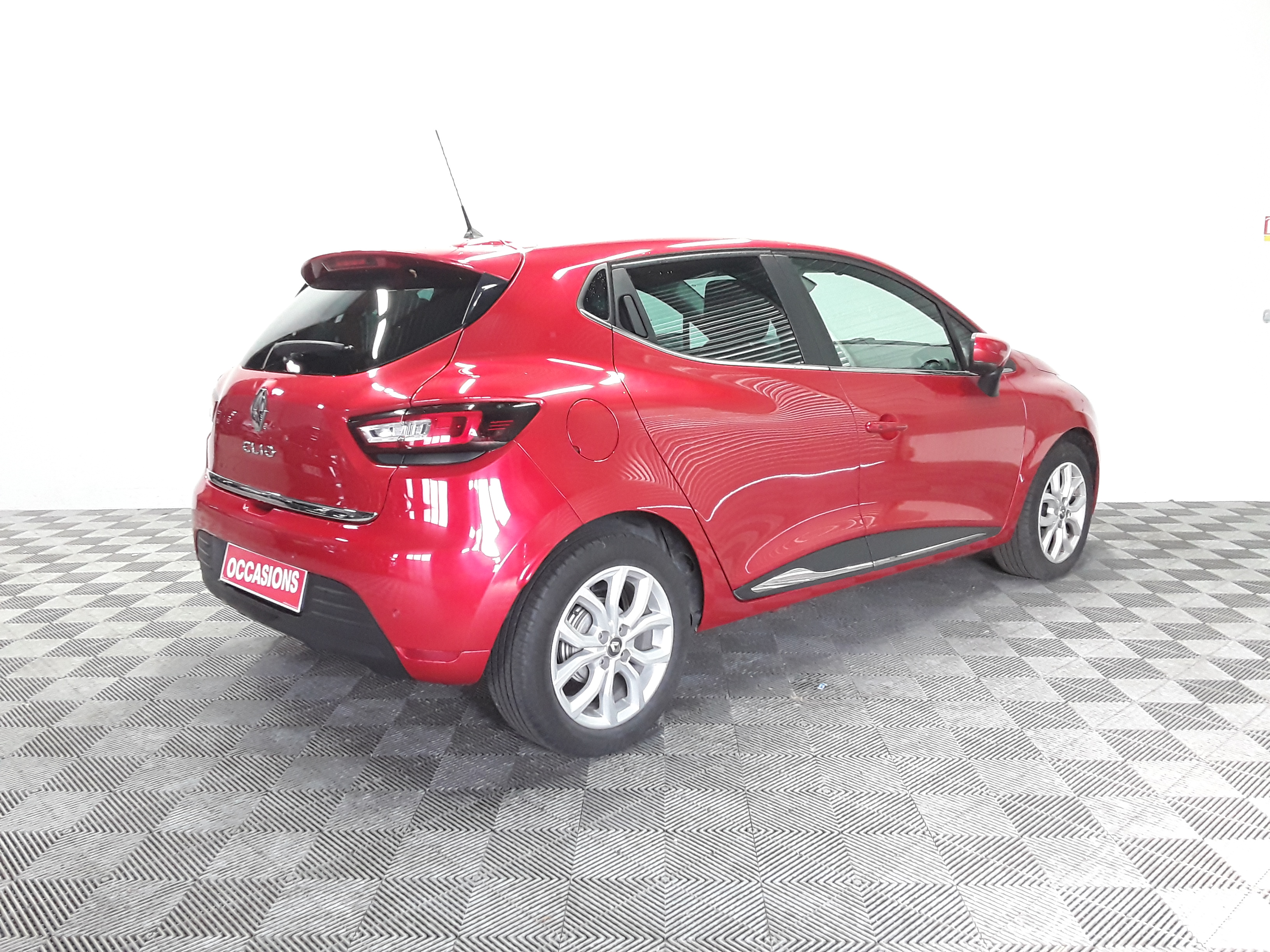 RENAULT CLIO IV de 2017 - Massy - Massoutre VO