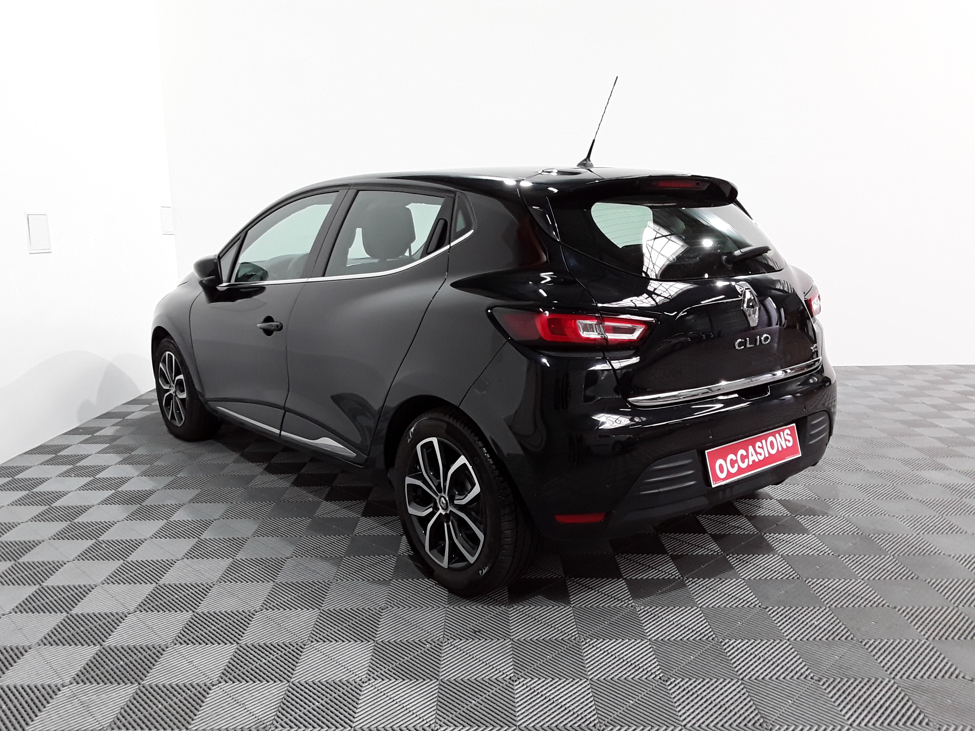 RENAULT CLIO IV de 2017 - Massy - Massoutre VO