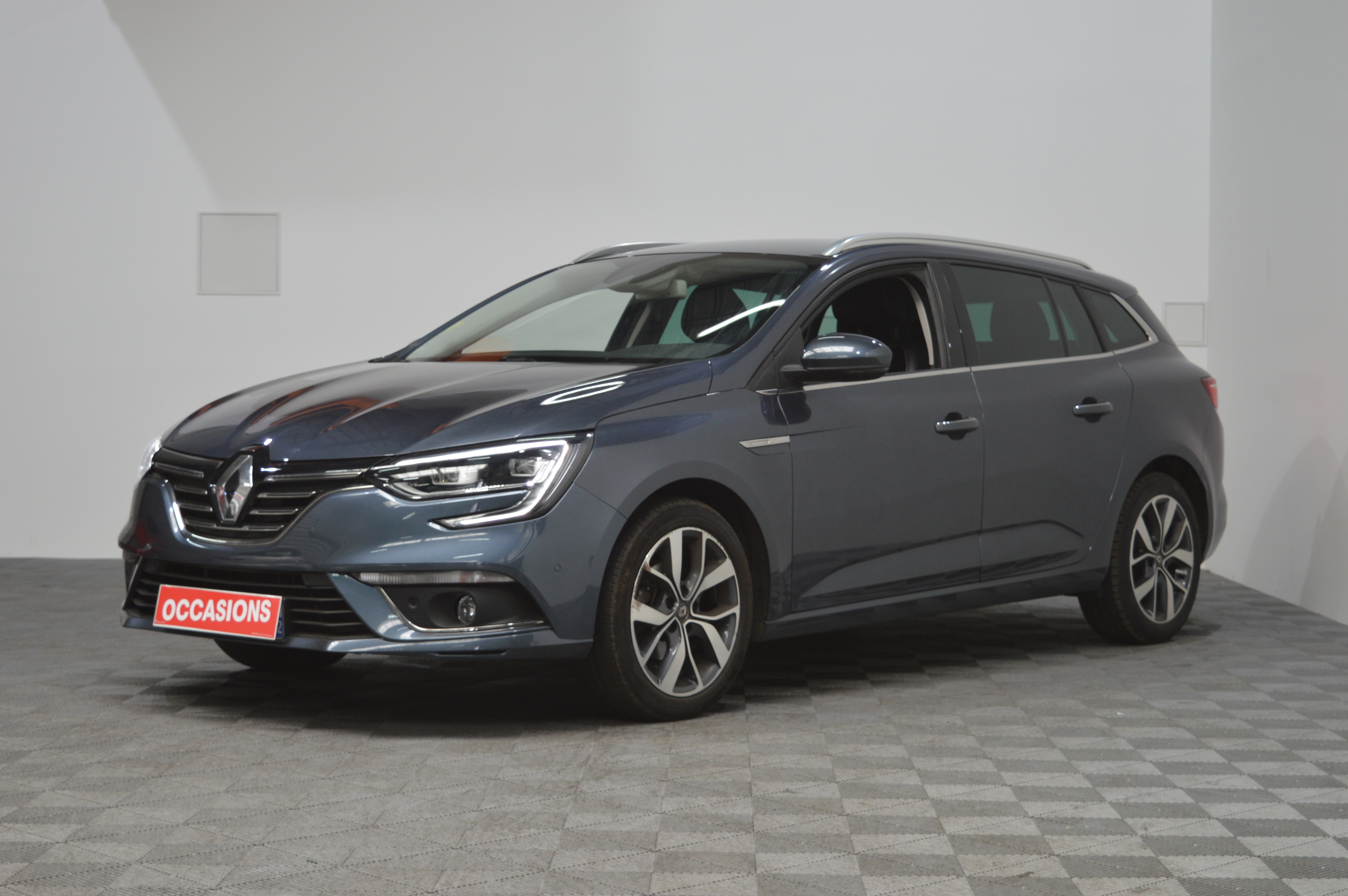RENAULT MEGANE IV ESTATE de 2018 - Massy - Massoutre VO