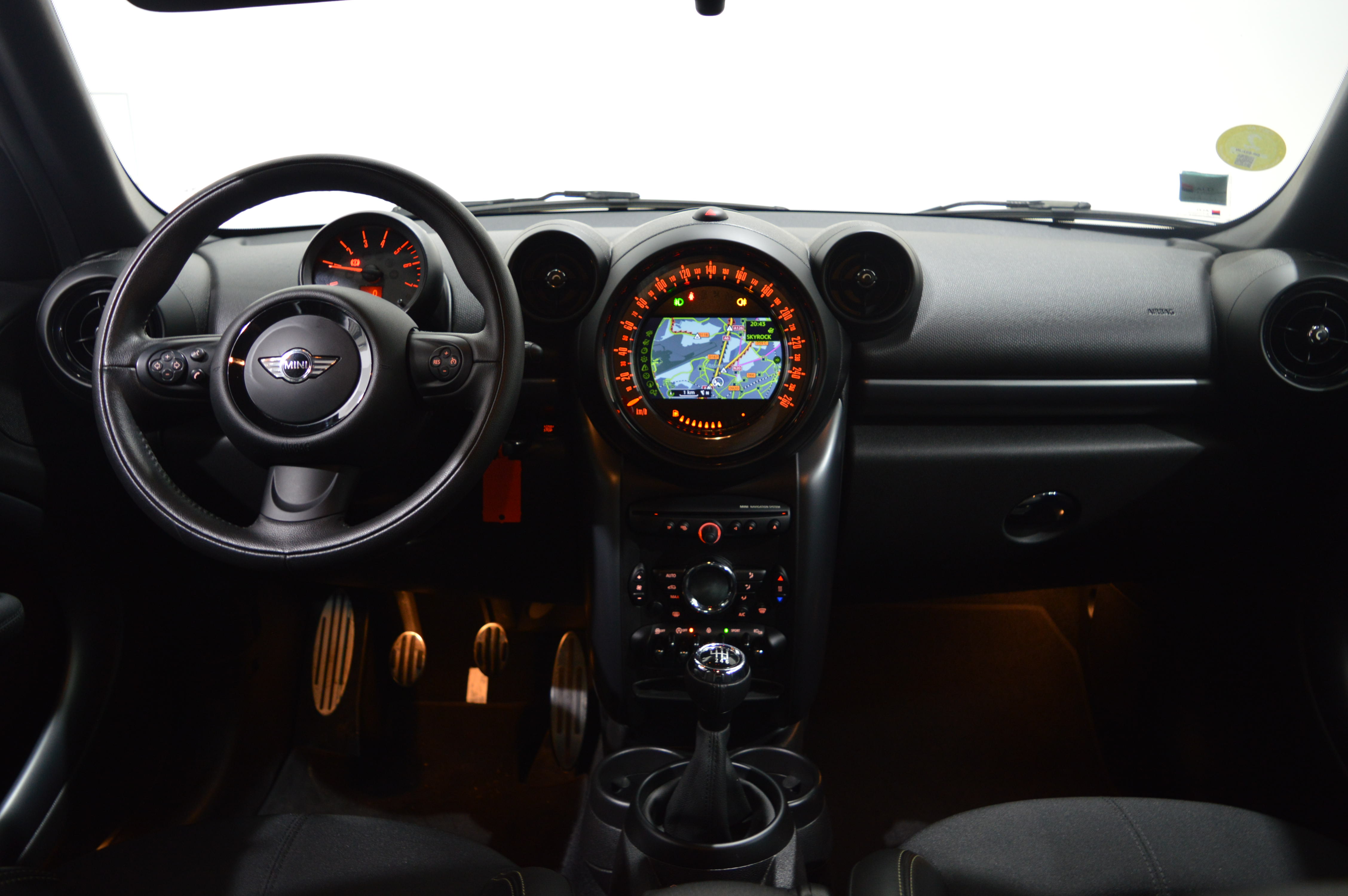 MINI MINI COUNTRYMAN R60 de 2015 - Massy - Massoutre VO