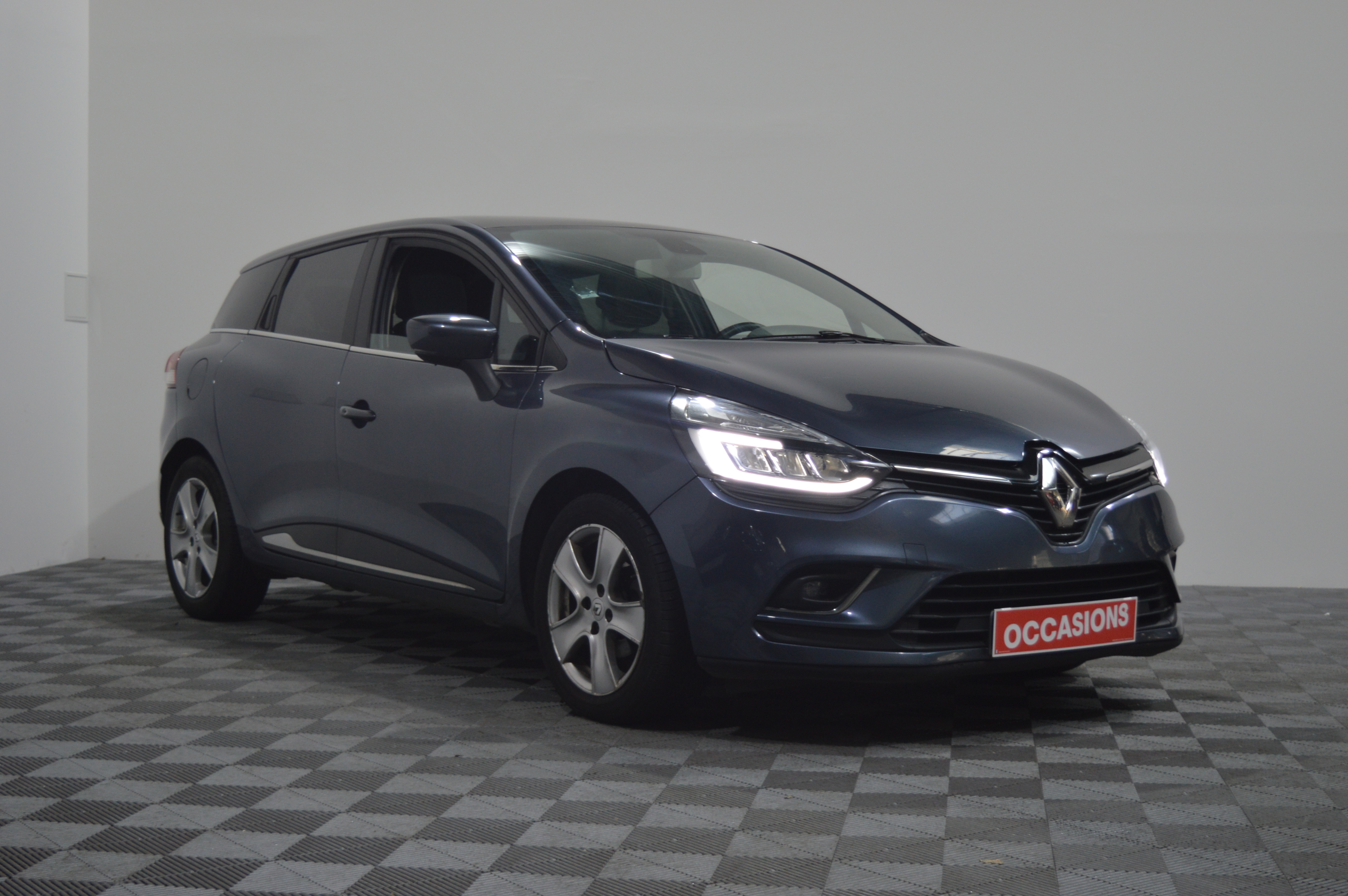 RENAULT CLIO IV ESTATE de 2017 - Massy - Massoutre VO
