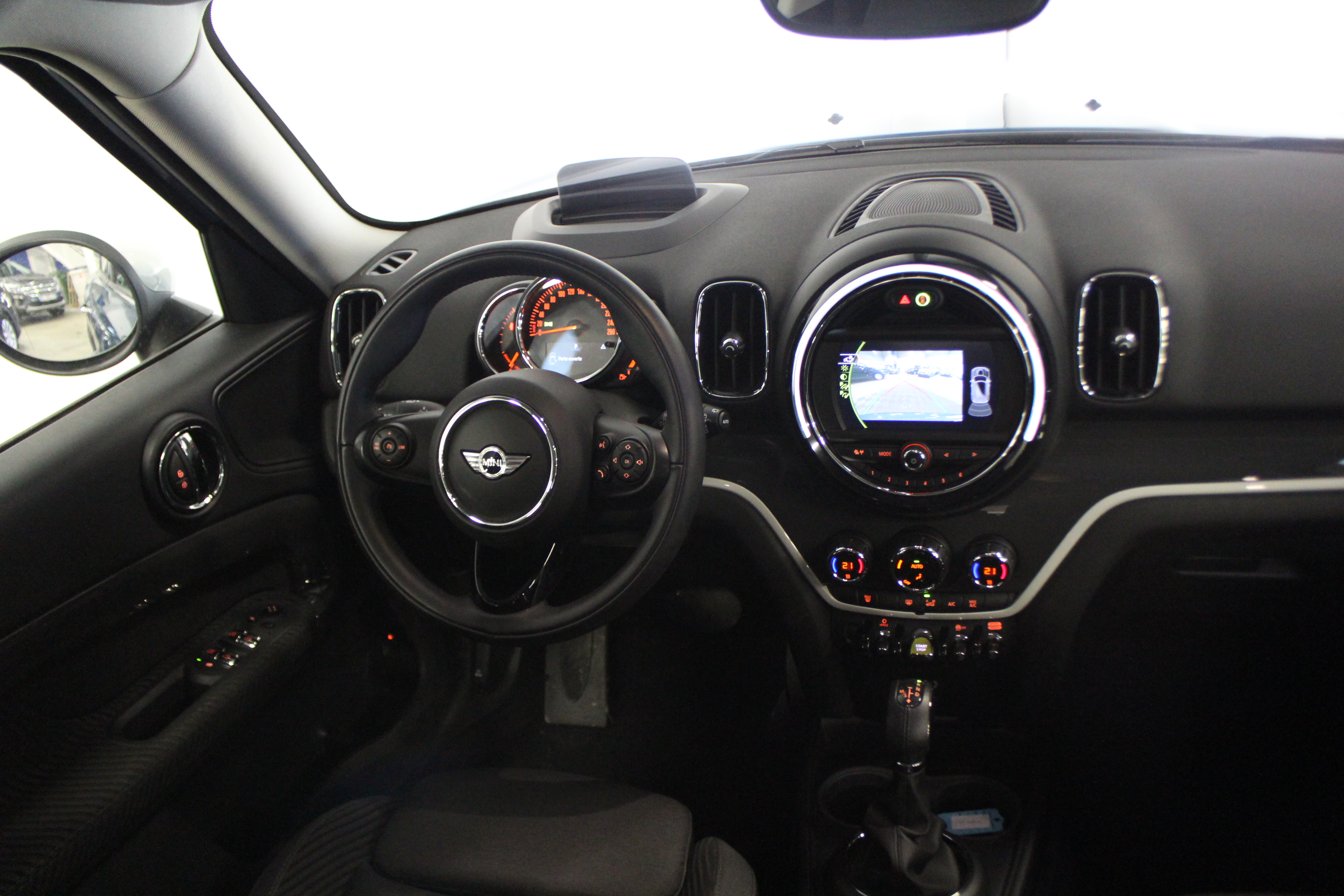MINI MINI COUNTRYMAN F60 de 2018 - Olivet - Massoutre VO