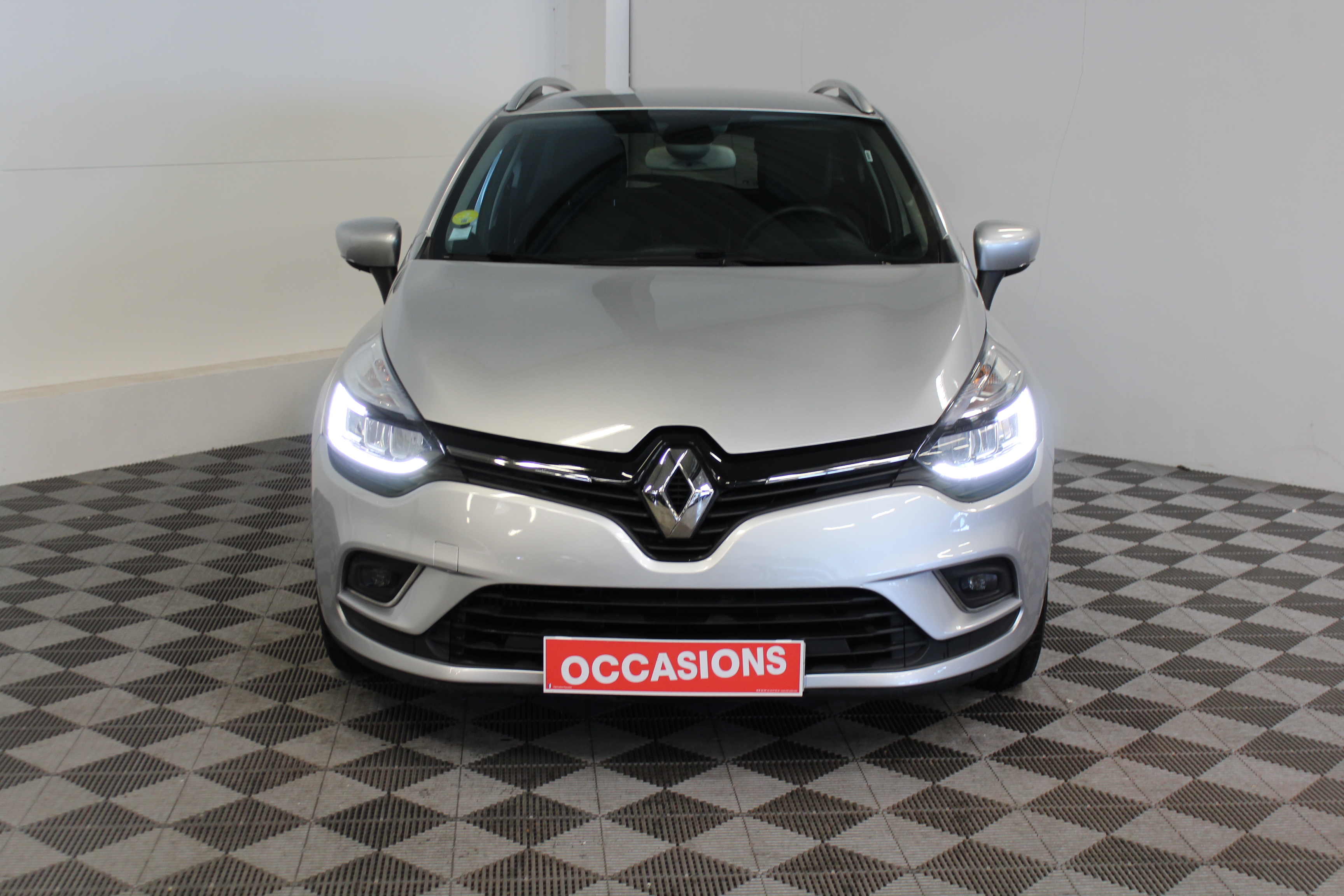 RENAULT CLIO IV ESTATE de 2017 - Olivet - Massoutre VO