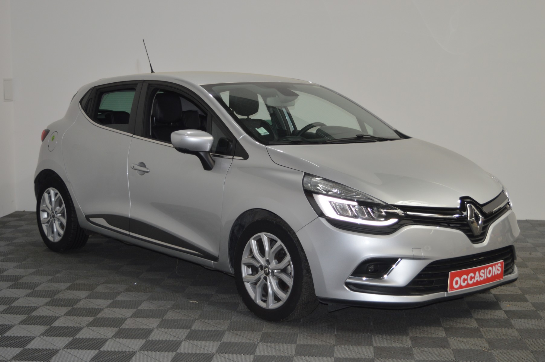RENAULT CLIO IV de 2018 - Massy - Massoutre VO
