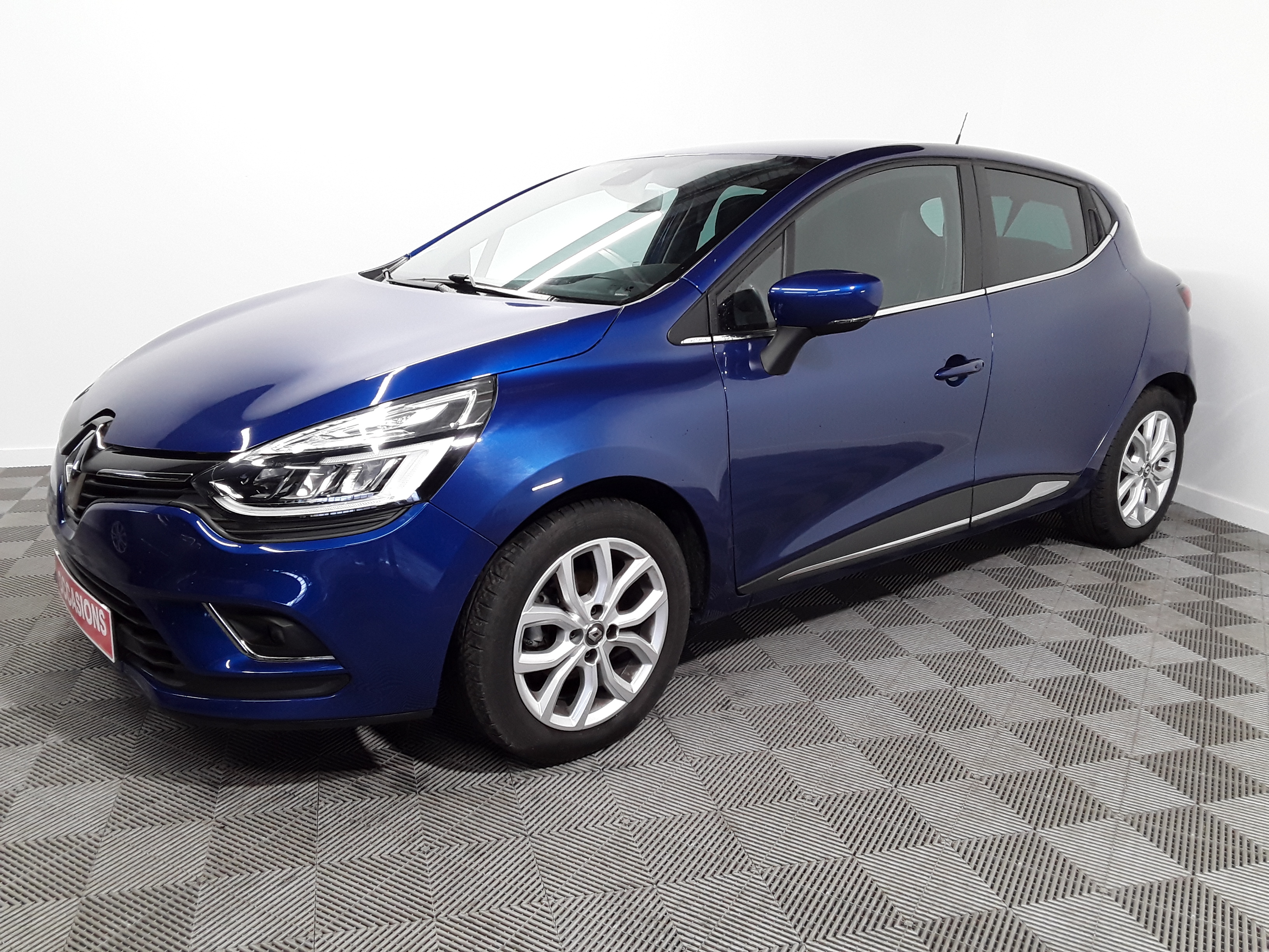 RENAULT CLIO IV de 2018 - Clermont-Ferrand - Massoutre VO