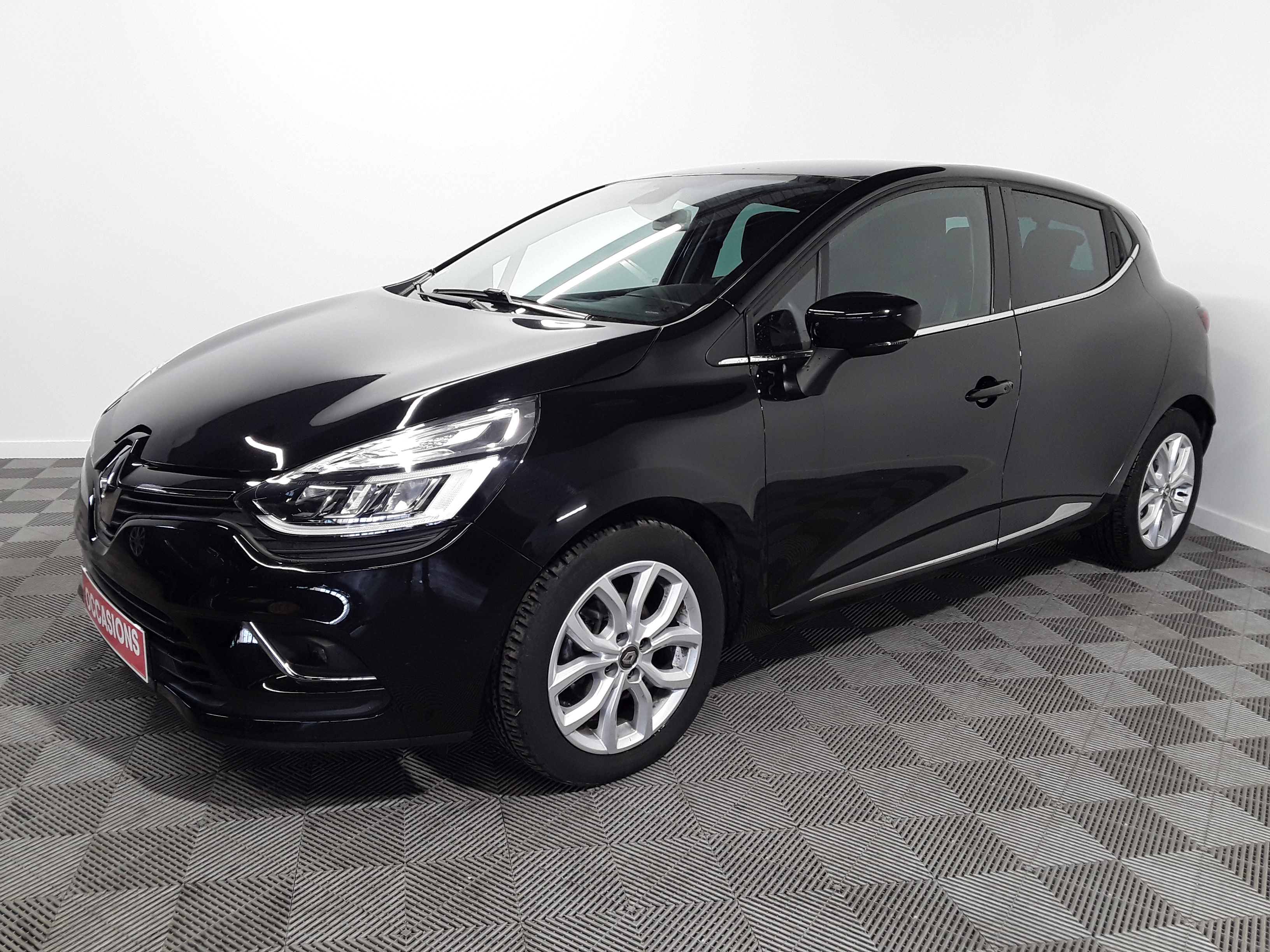 RENAULT CLIO IV de 2018 - Clermont-Ferrand - Massoutre VO