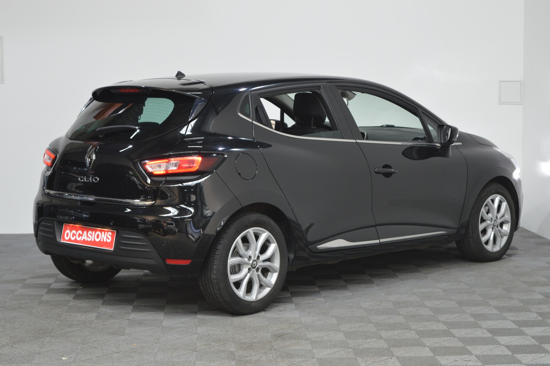 RENAULT CLIO IV de 2018 - Massy - Massoutre VO