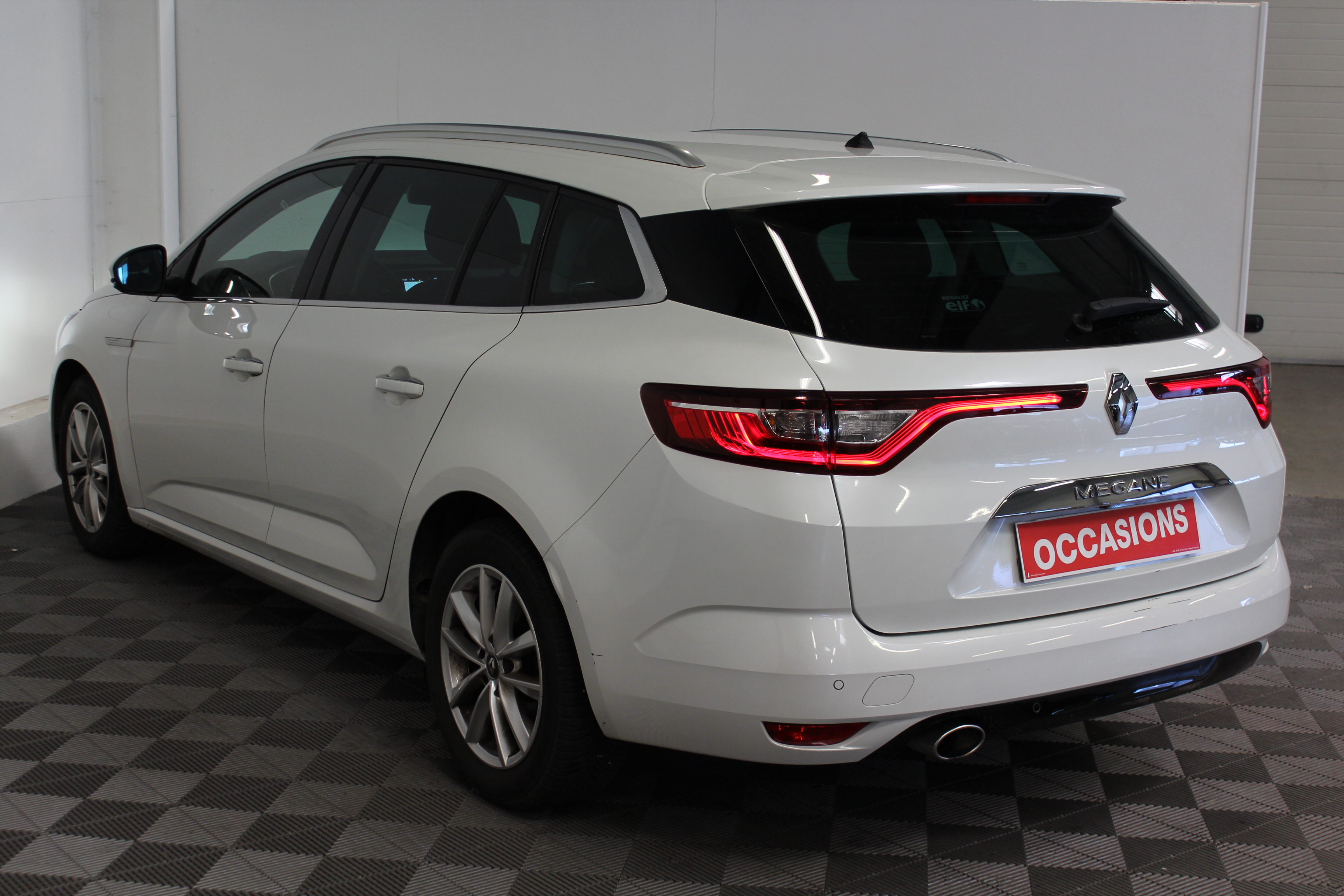 RENAULT MEGANE IV ESTATE de 2018 - Olivet - Massoutre VO