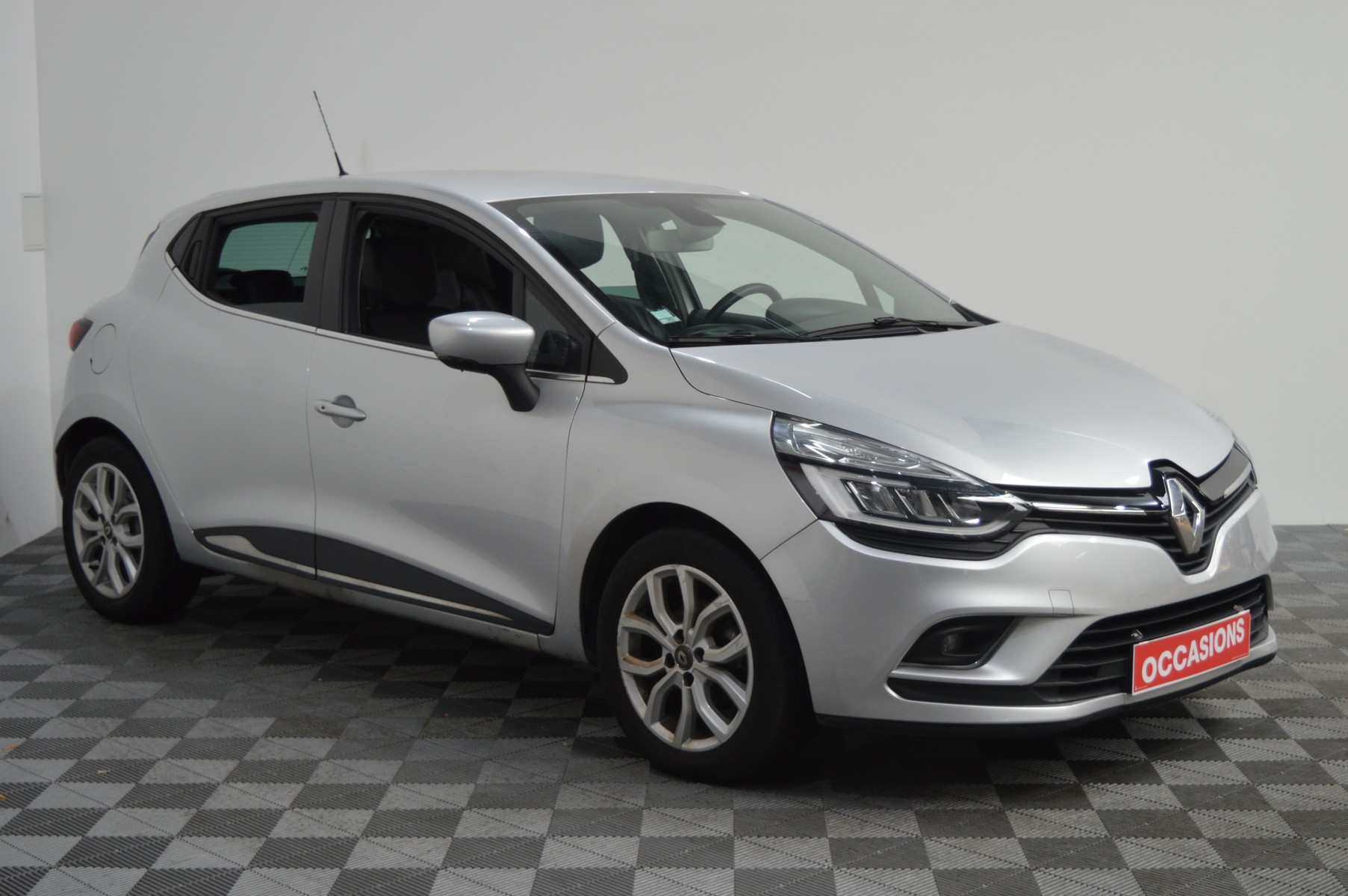 RENAULT CLIO IV de 2018 - Massy - Massoutre VO
