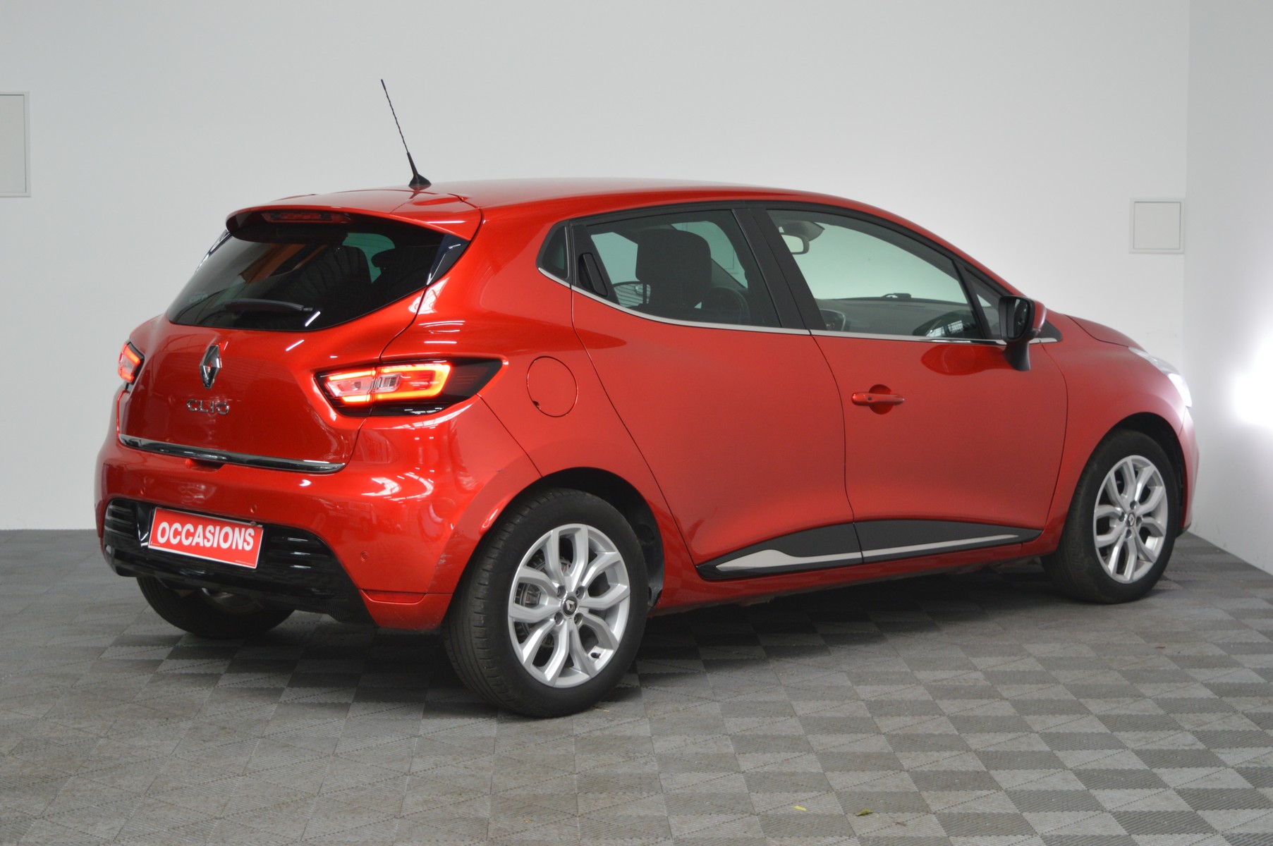 RENAULT CLIO IV de 2017 - Massy - Massoutre VO