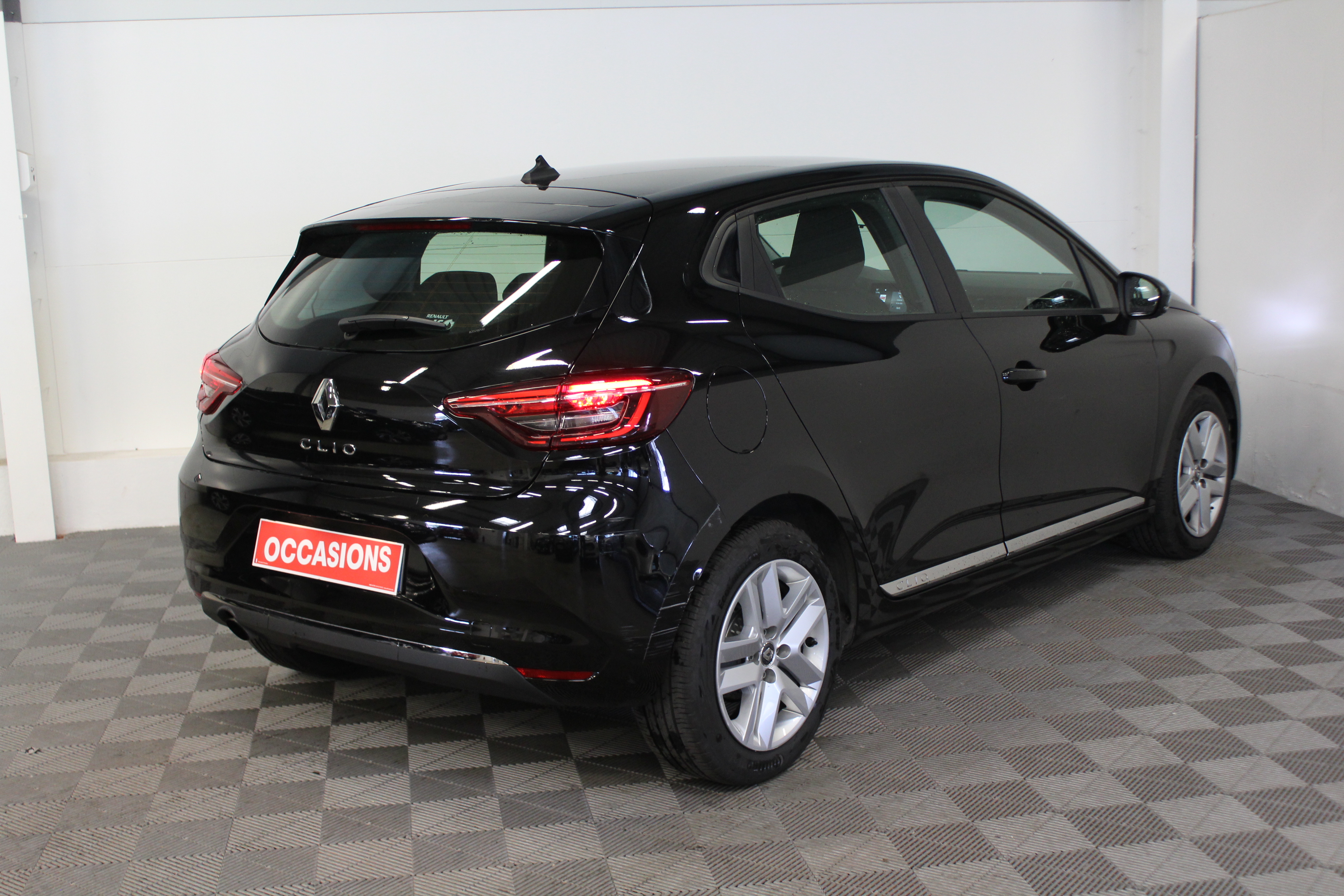 RENAULT CLIO V de 2019 - OLIVET - Massoutre VO