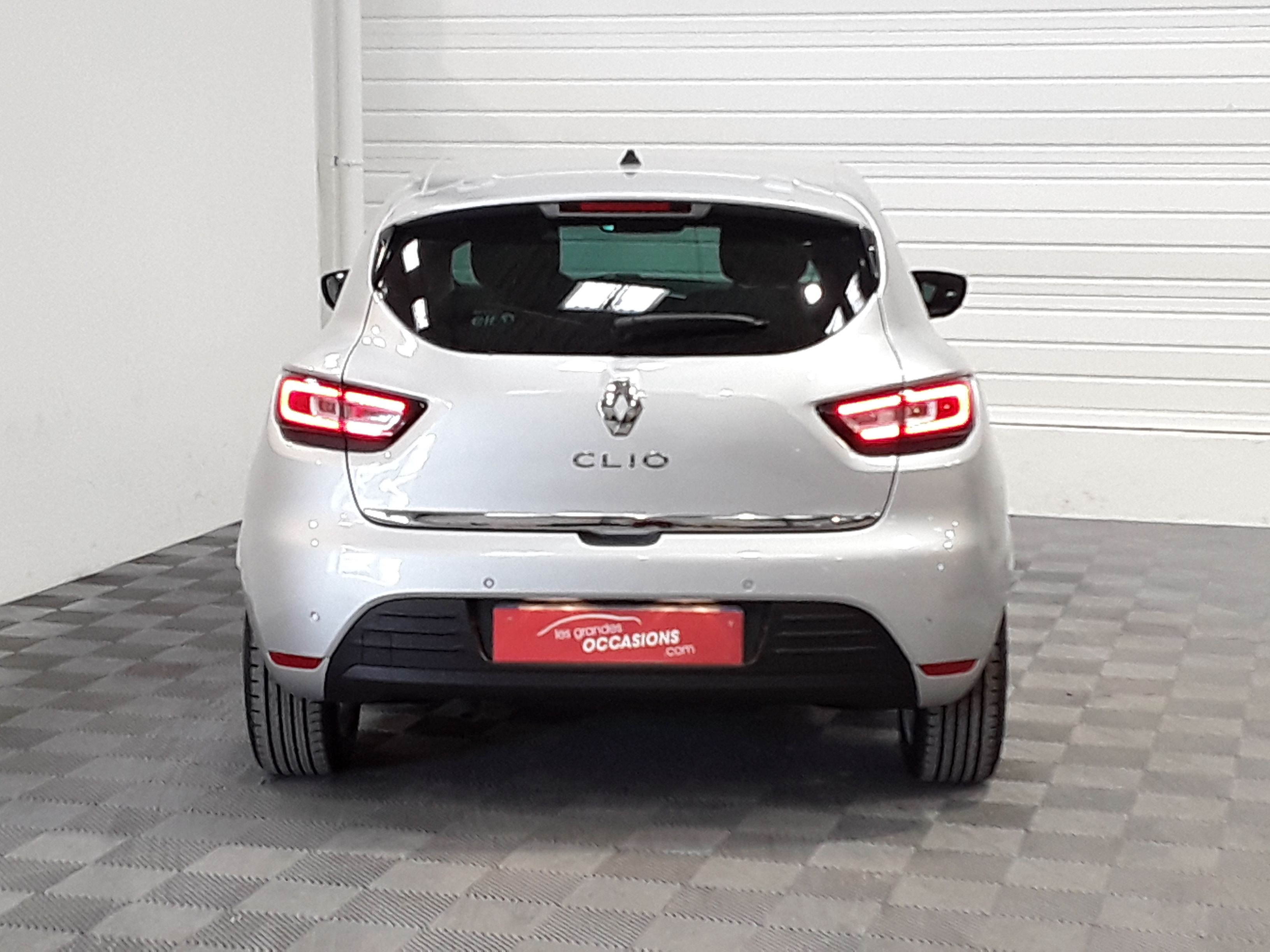 RENAULT CLIO IV de 2017 - La Chapelle-Saint-Luc - Massoutre VO