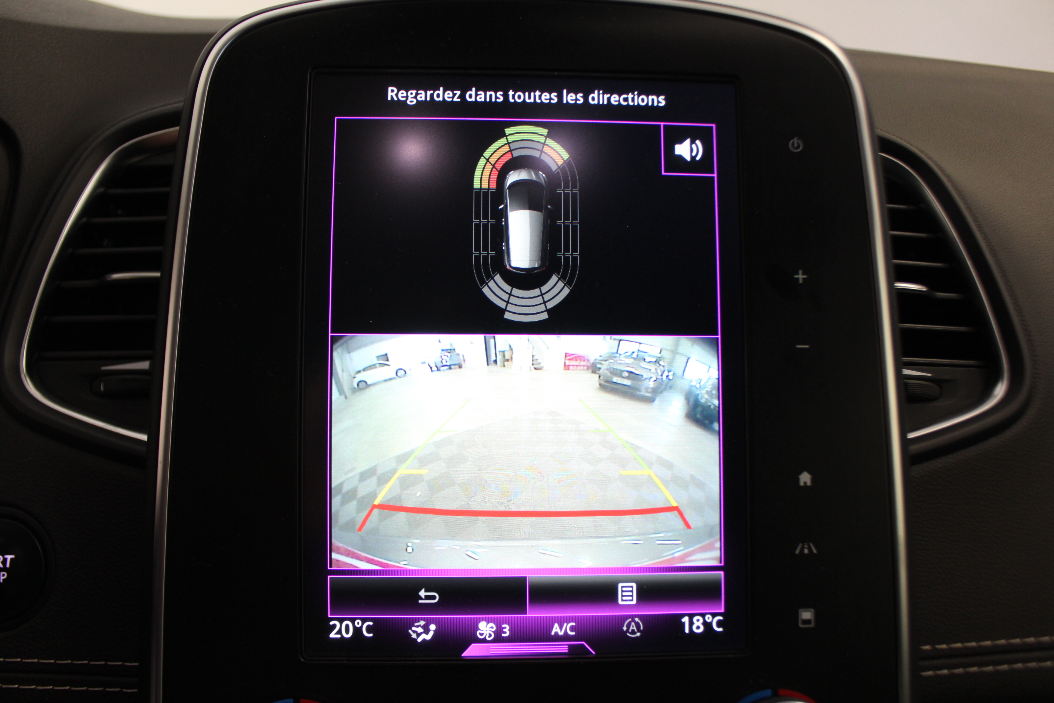 RENAULT SCENIC IV de 2017 - OLIVET - Massoutre VO