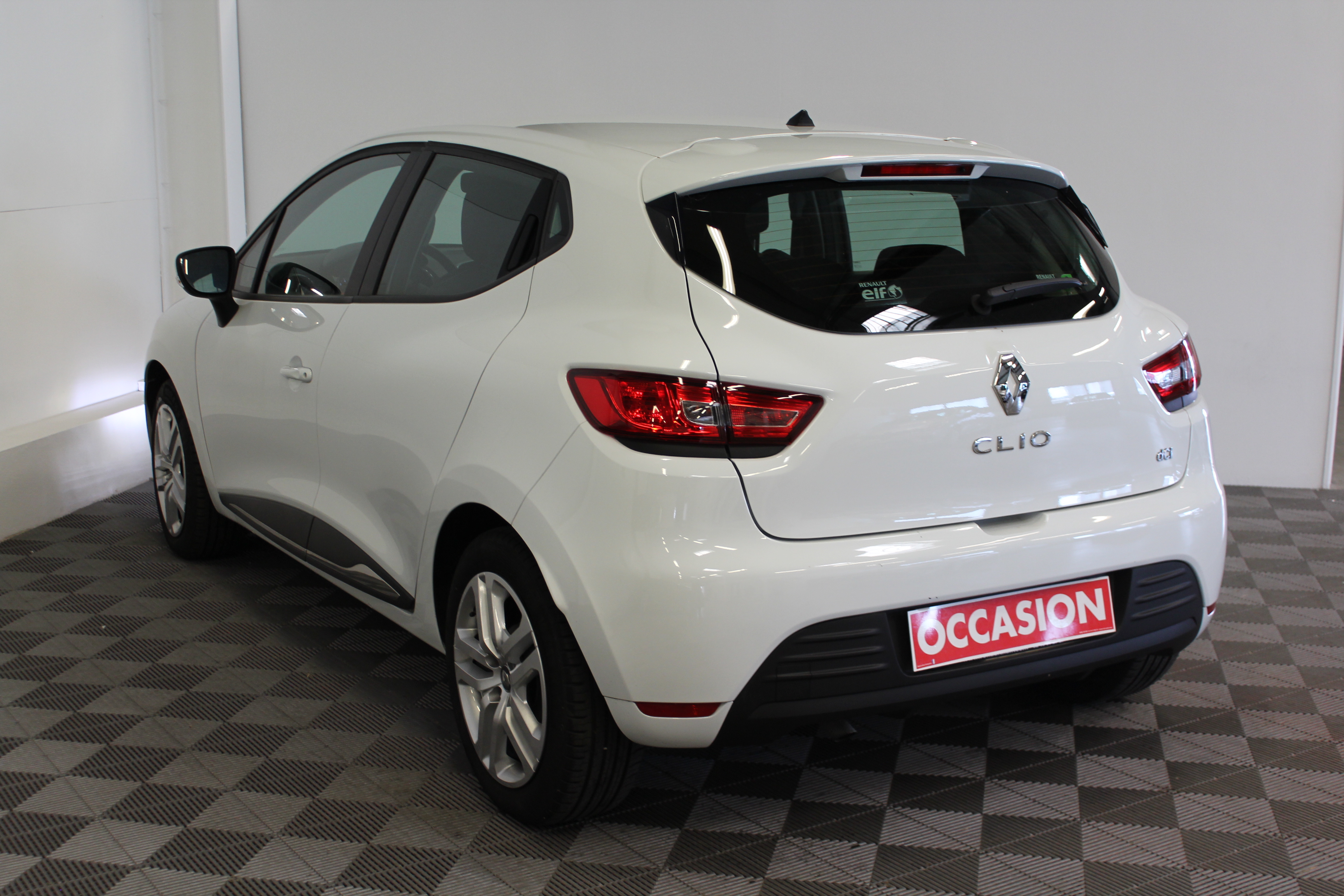 RENAULT CLIO IV de 2017 - OLIVET - Massoutre VO