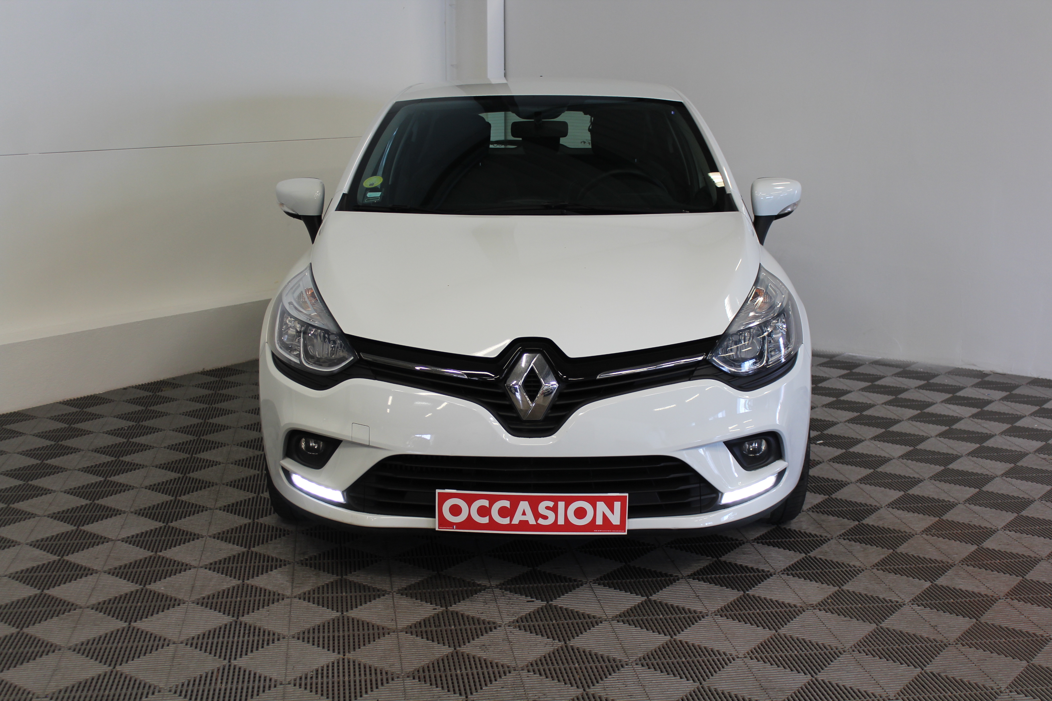 RENAULT CLIO IV de 2017 - OLIVET - Massoutre VO