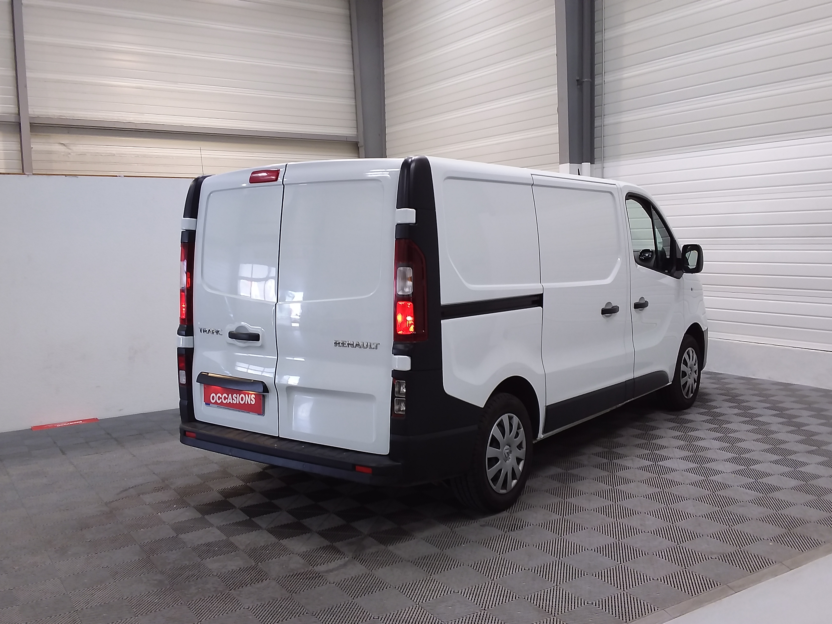 RENAULT TRAFIC FOURGON de 2017 - La Chapelle-Saint-Luc - Massoutre VO