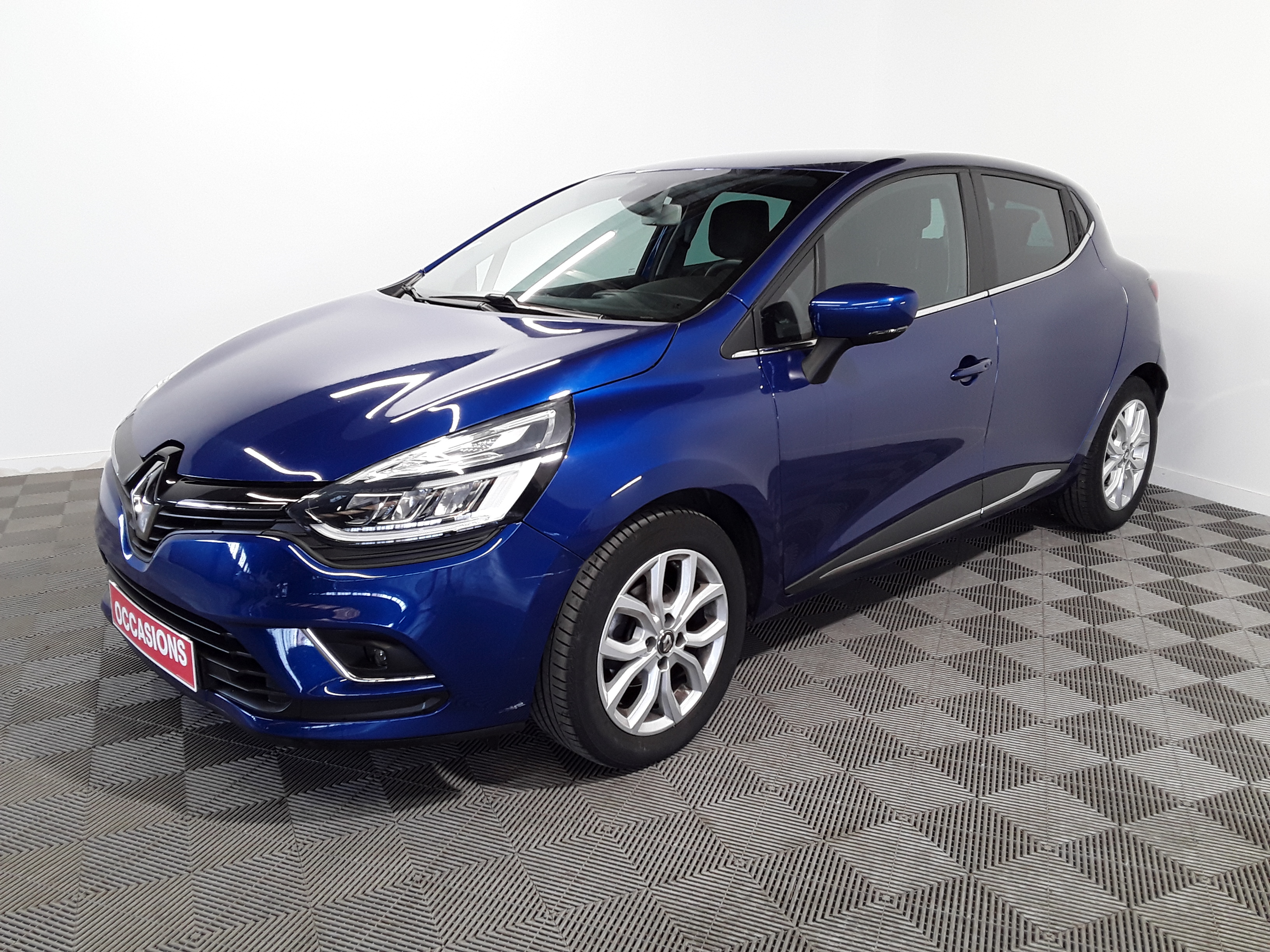 RENAULT CLIO IV de 2018 - Clermont-Ferrand - Massoutre VO