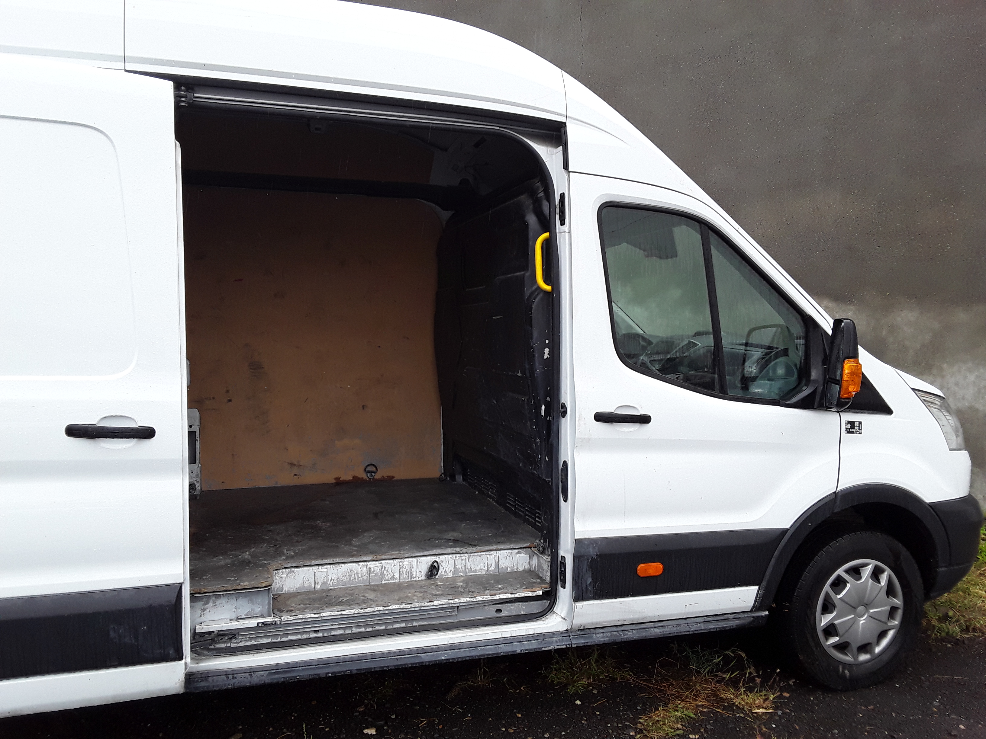 FORD TRANSIT 15M3 de 2017 - Clermont-Ferrand - Massoutre VO