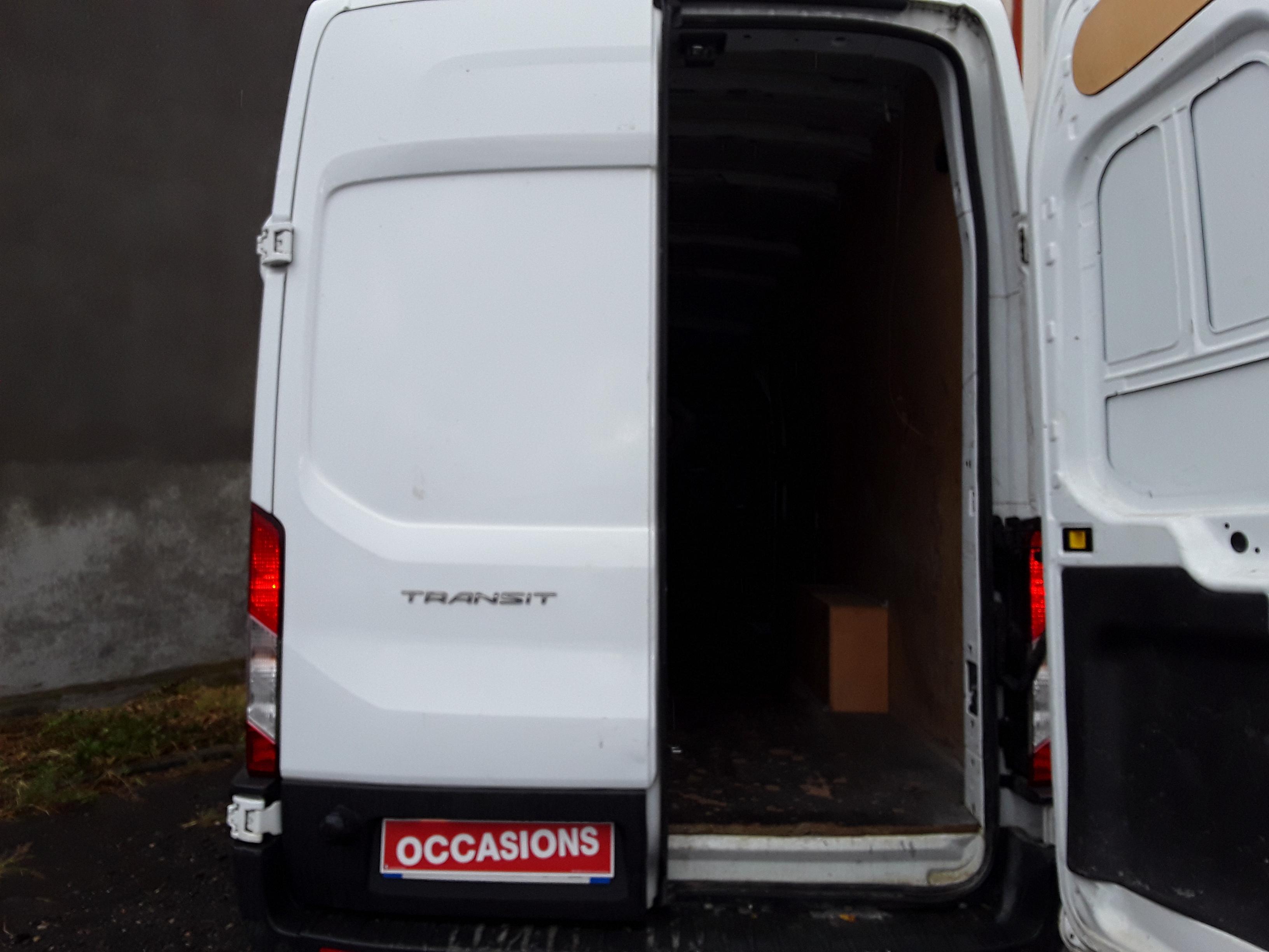 FORD TRANSIT 15M3 de 2017 - Clermont-Ferrand - Massoutre VO