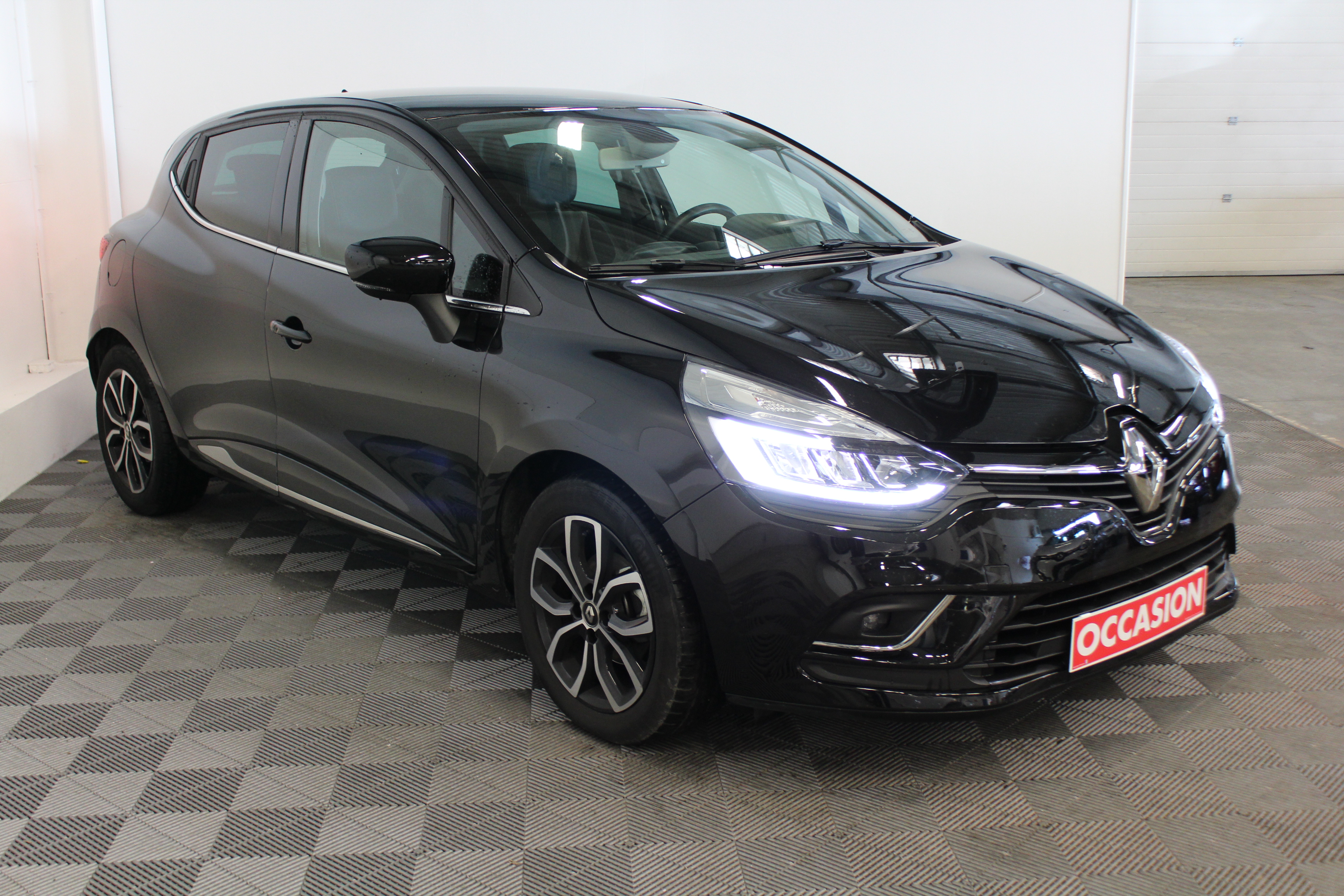 RENAULT CLIO IV de 2019 - OLIVET - Massoutre VO