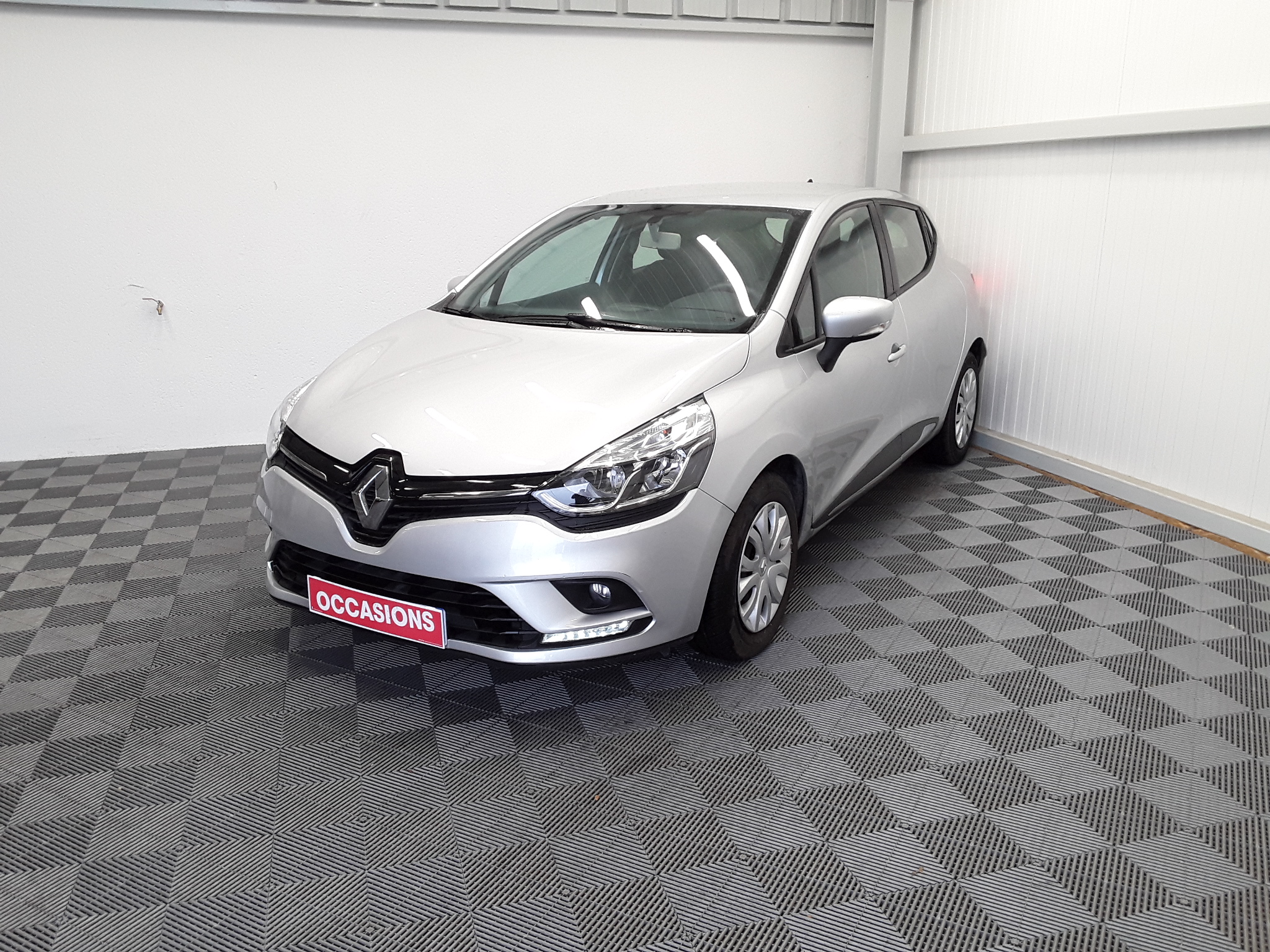RENAULT CLIO IV de 2018 - Dreux - Massoutre VO