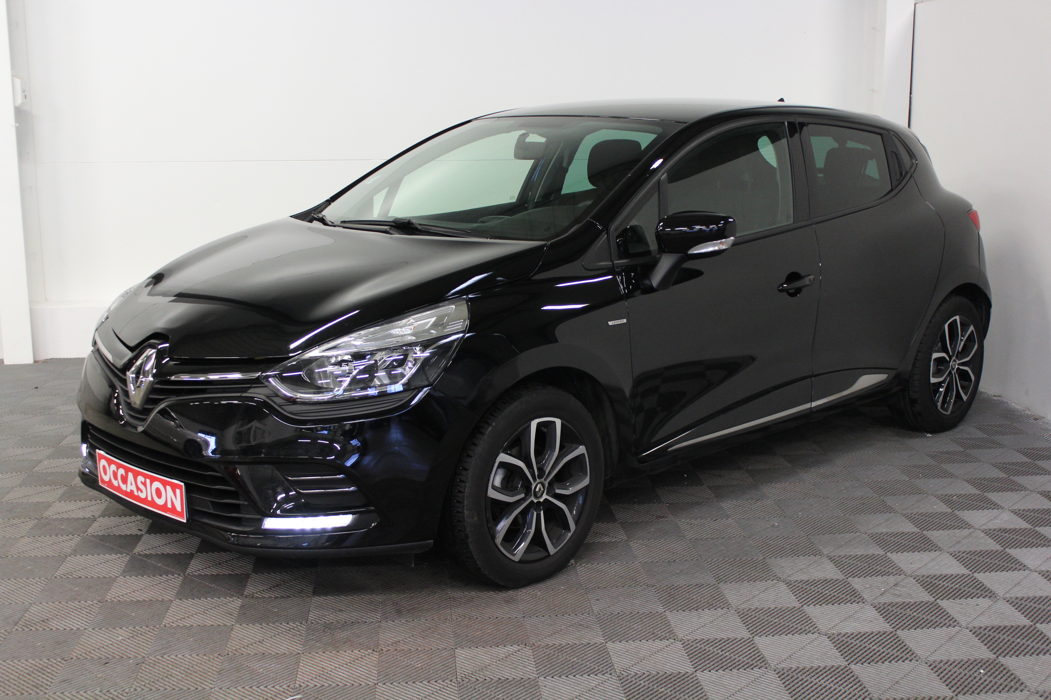 RENAULT CLIO IV de 2019 - Olivet - Massoutre VO