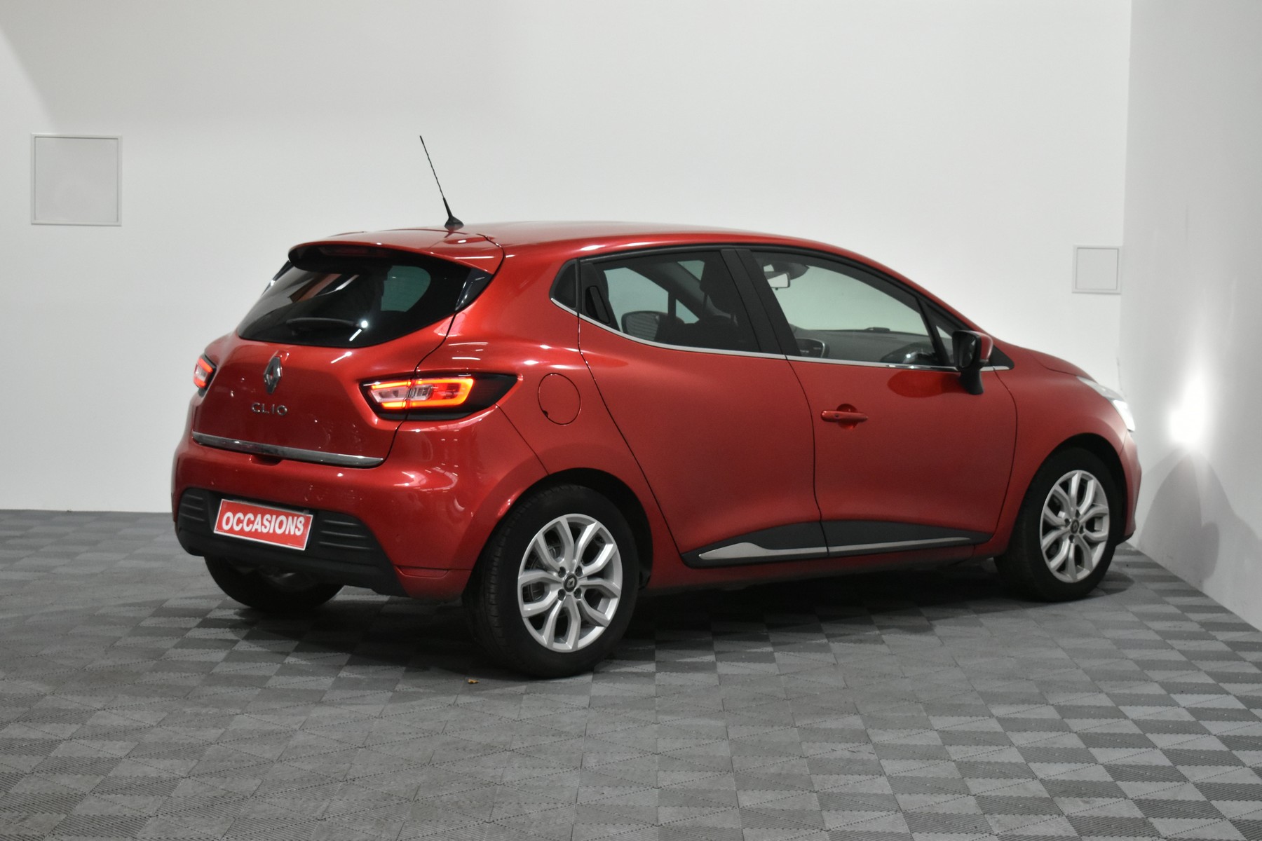 RENAULT CLIO IV de 2018 - Massy - Massoutre VO