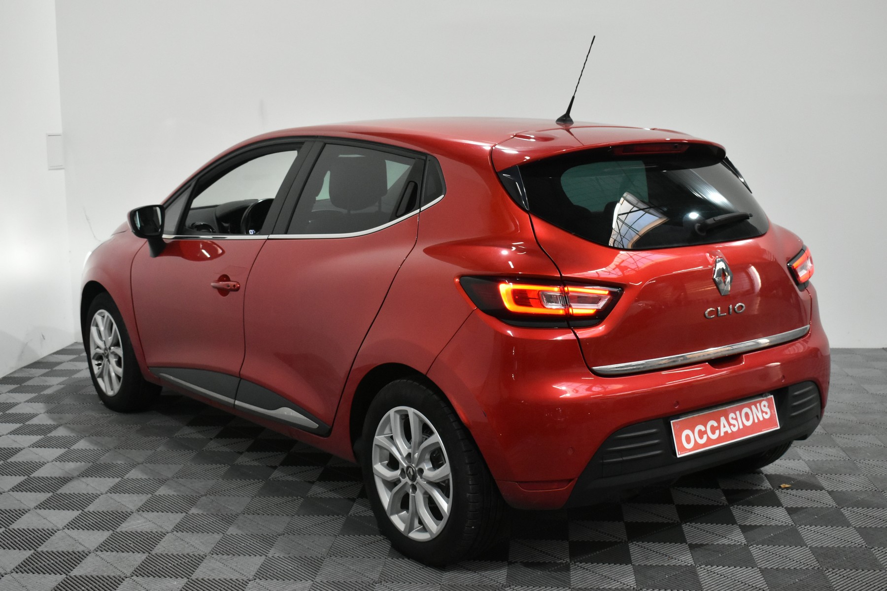 RENAULT CLIO IV de 2018 - Massy - Massoutre VO