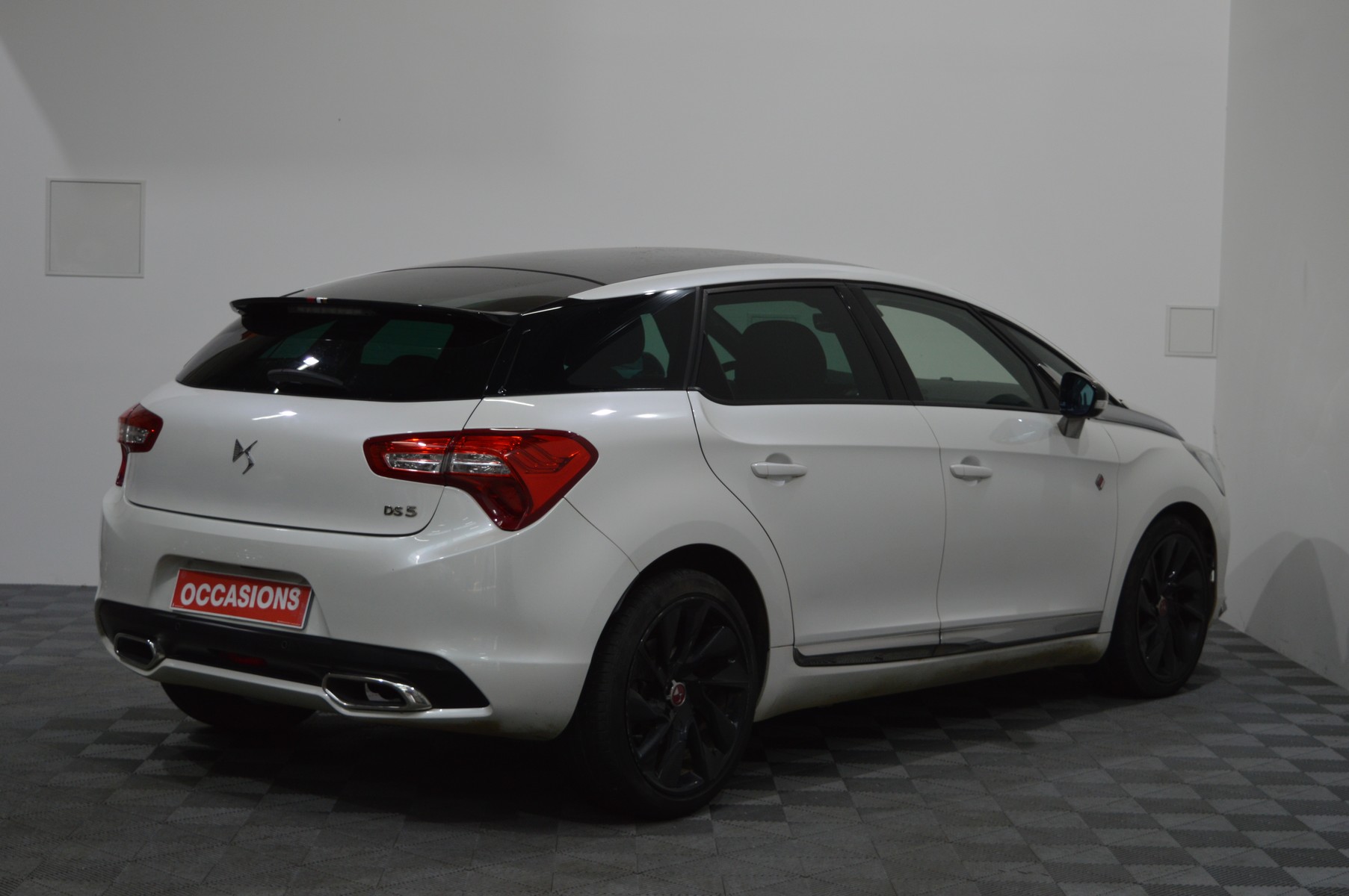 DS DS5 de 2018 - Massy - Massoutre VO