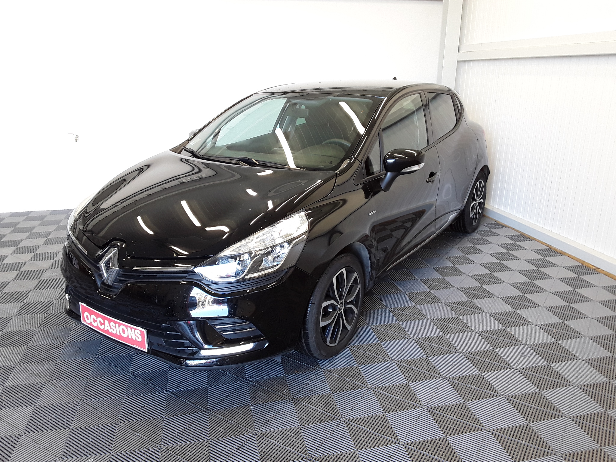 RENAULT CLIO IV de 2019 - Dreux - Massoutre VO