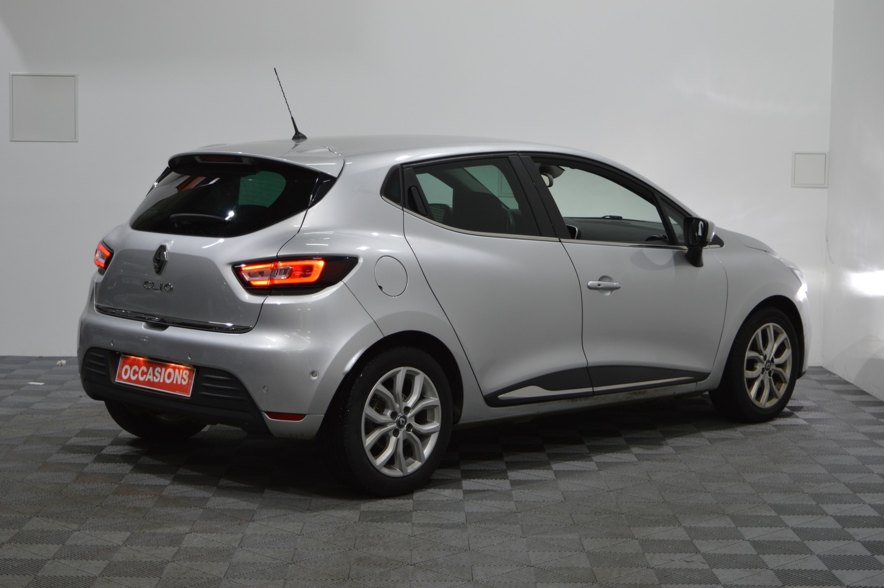 RENAULT CLIO IV de 2017 - Massy - Massoutre VO