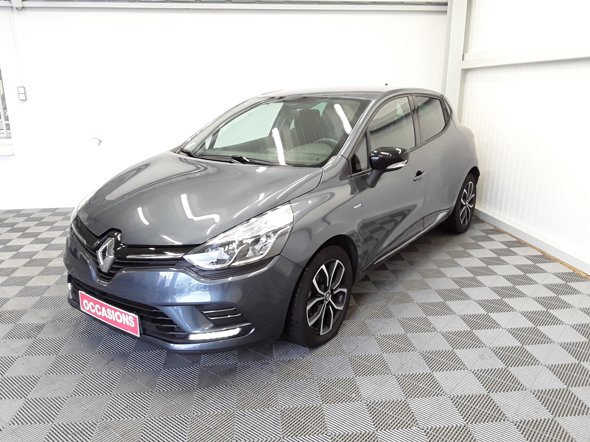RENAULT CLIO IV de 2019 - Dreux - Massoutre VO