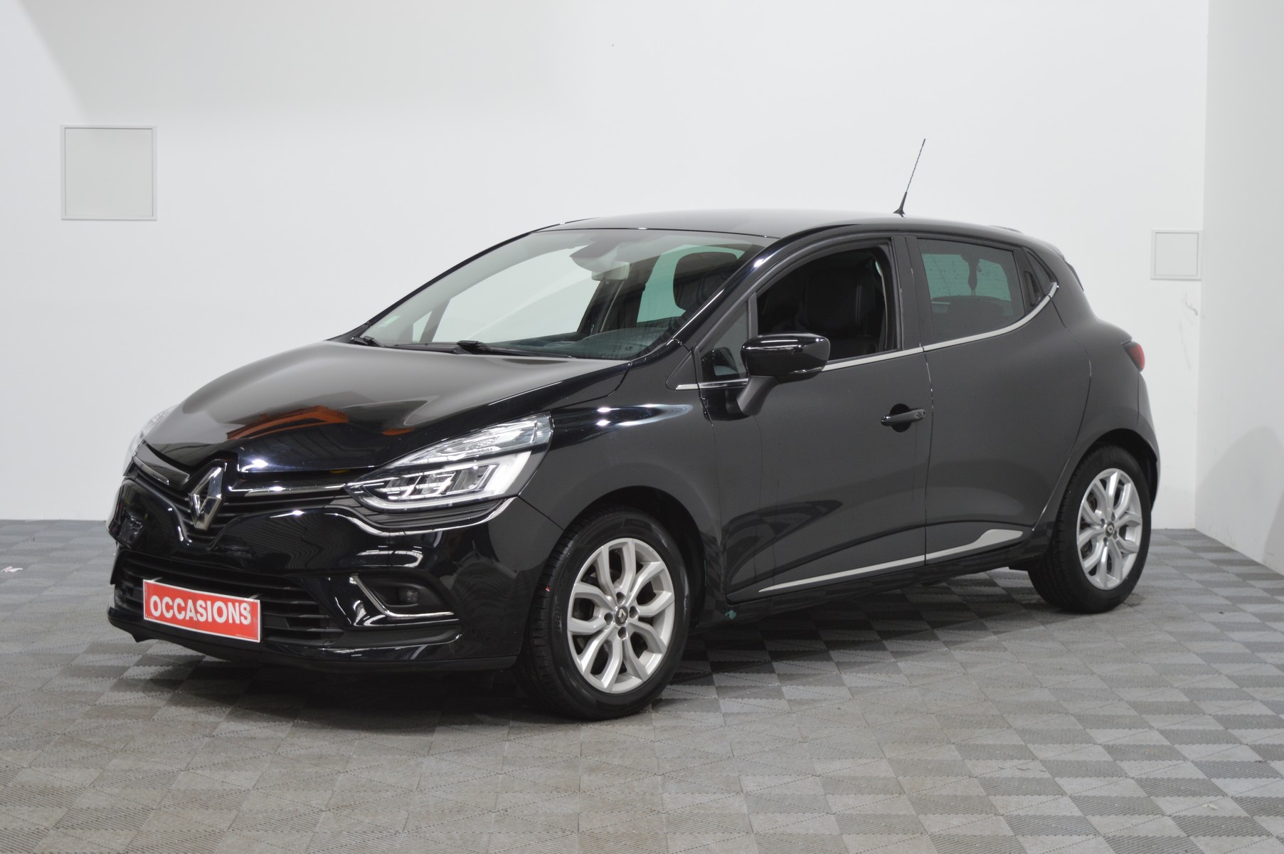 RENAULT CLIO IV de 2018 - Massy - Massoutre VO