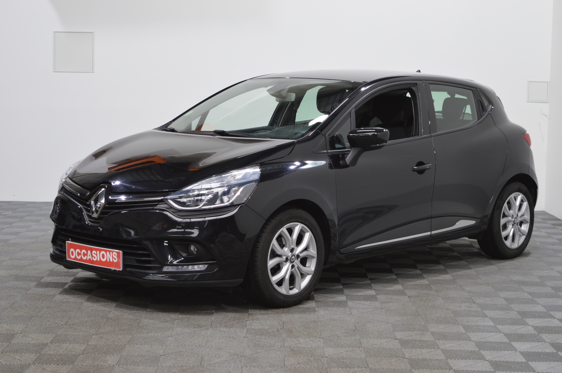 RENAULT CLIO IV de 2017 - Massy - Massoutre VO