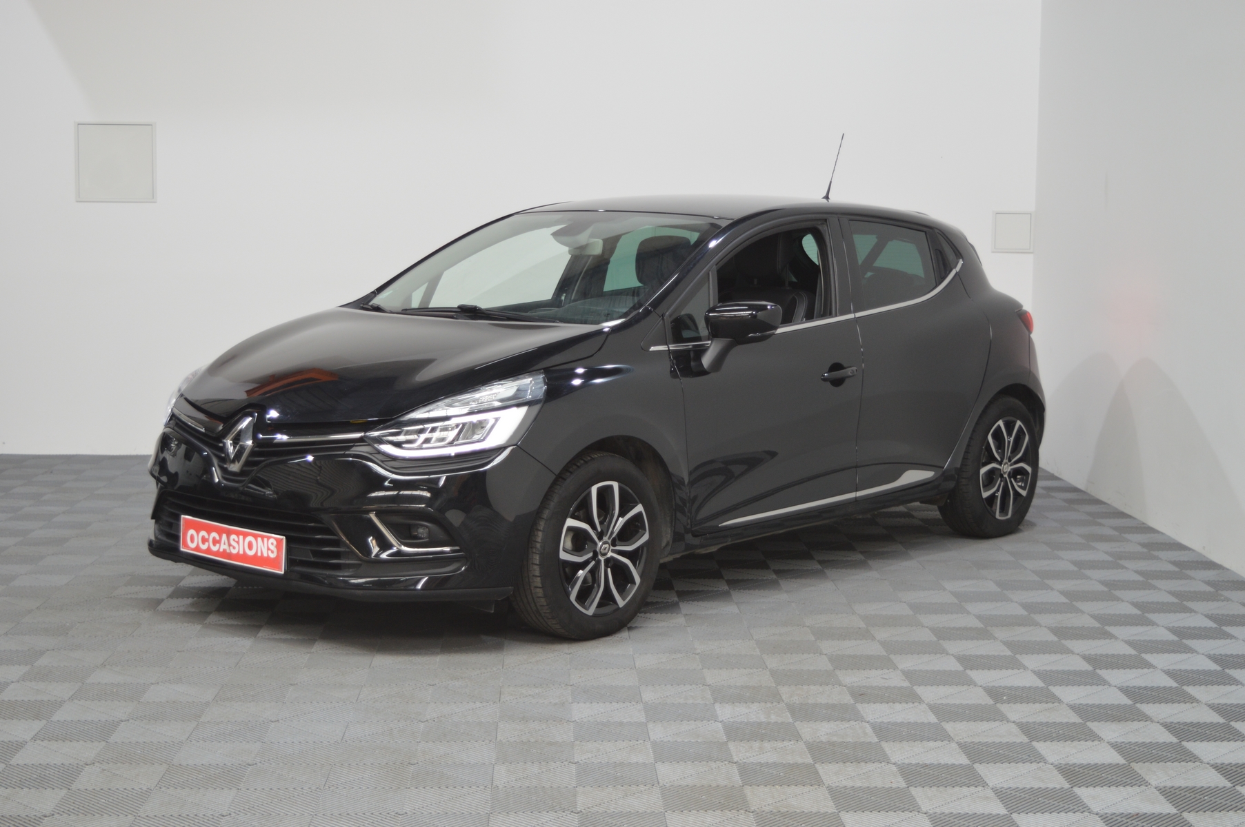RENAULT CLIO IV de 2019 - Massy - Massoutre VO