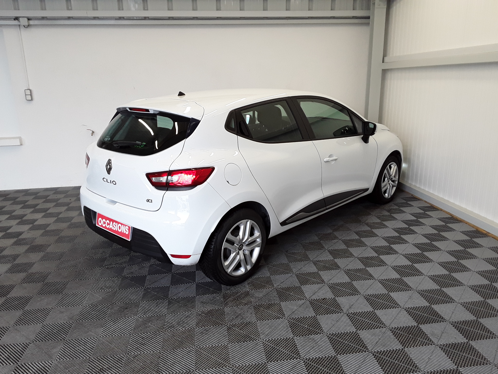 RENAULT CLIO IV de 2017 - Dreux - Massoutre VO