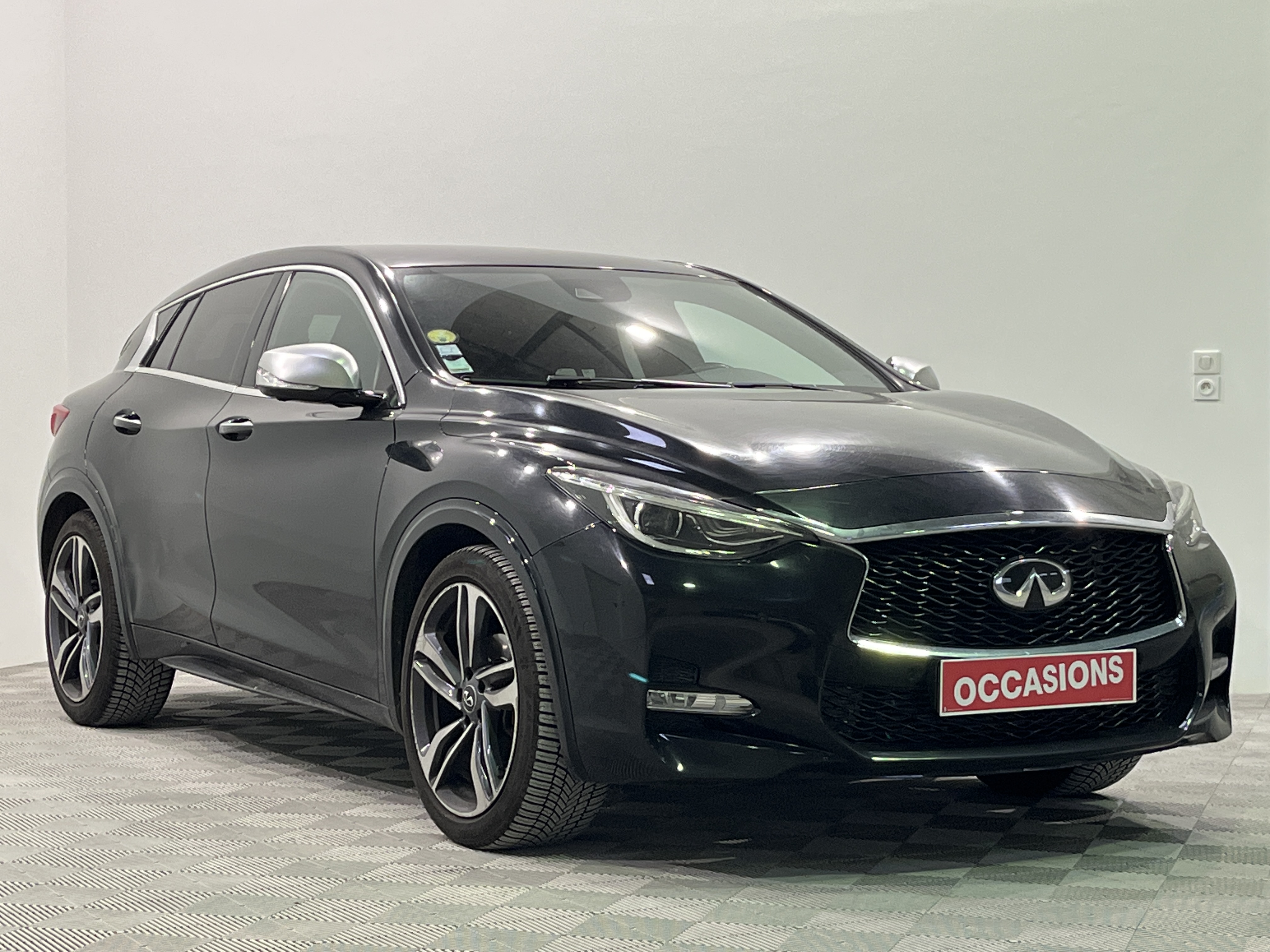 INFINITI Q30 de 2017 - Massy - Massoutre VO