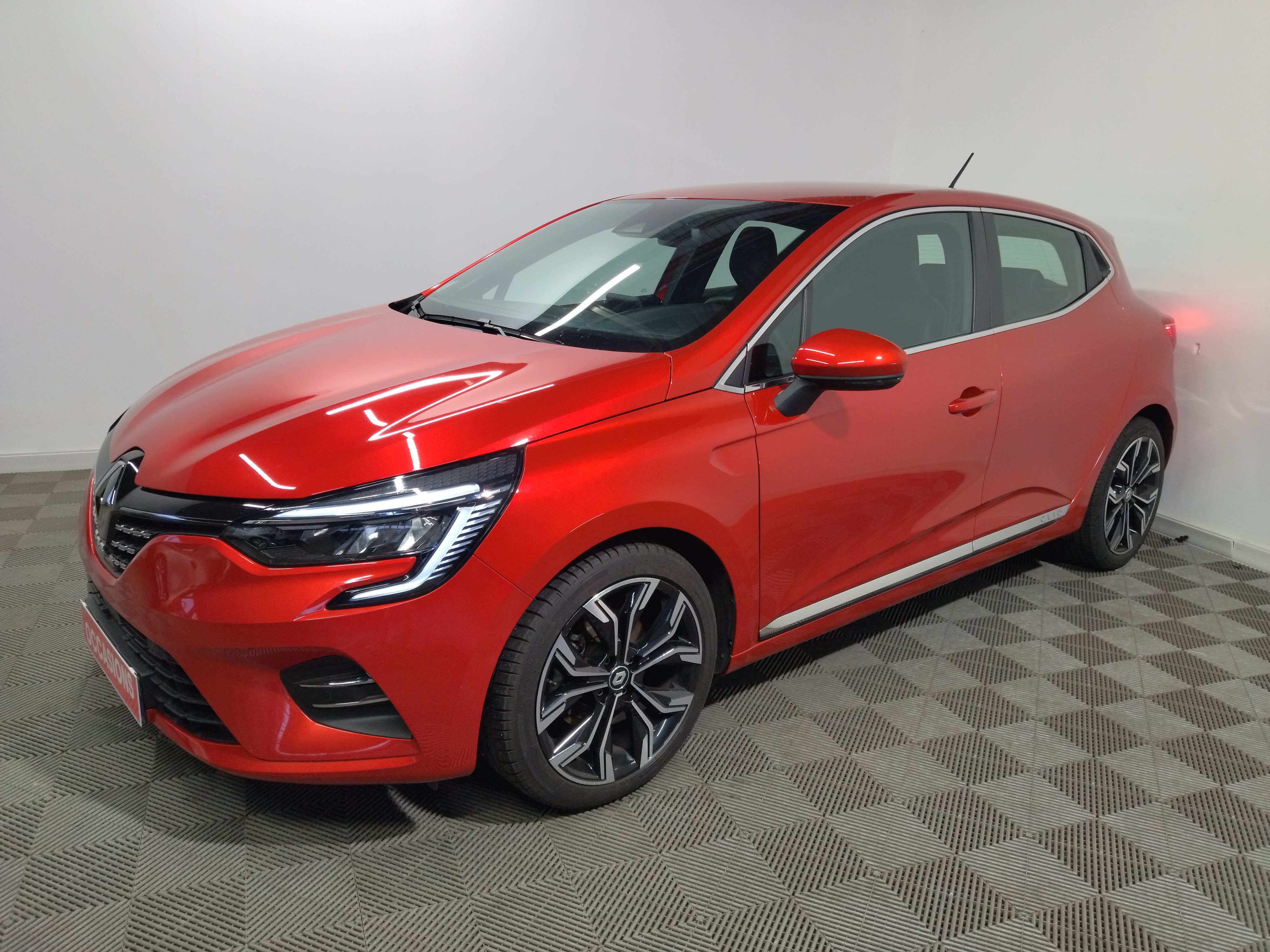 RENAULT CLIO V de 2021 - Clermont-Ferrand - Massoutre VO