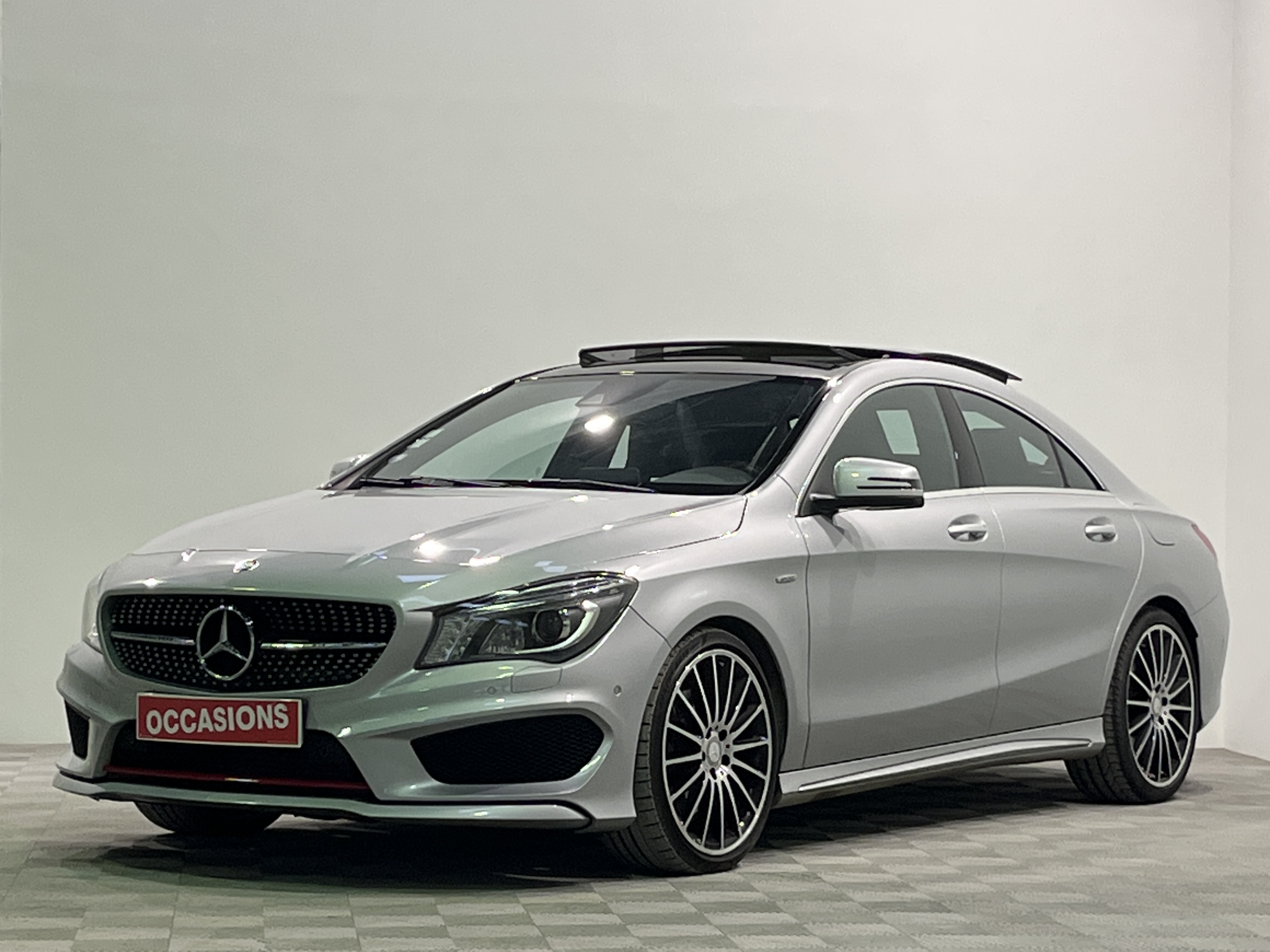MERCEDES CLASSE CLA de 2015 - Massy - Massoutre VO