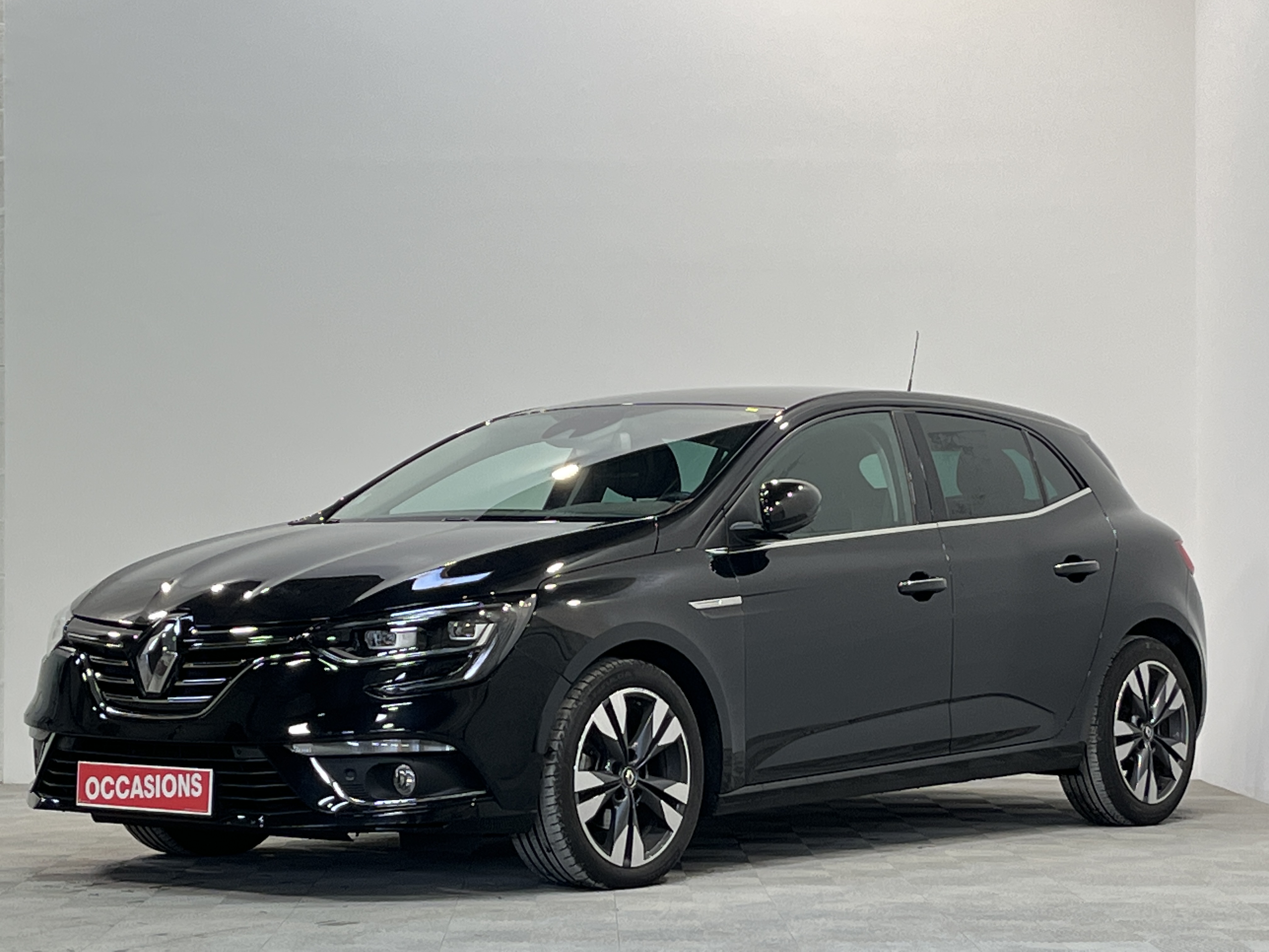 RENAULT MEGANE IV BERLINE de 2020 - Massy - Massoutre VO
