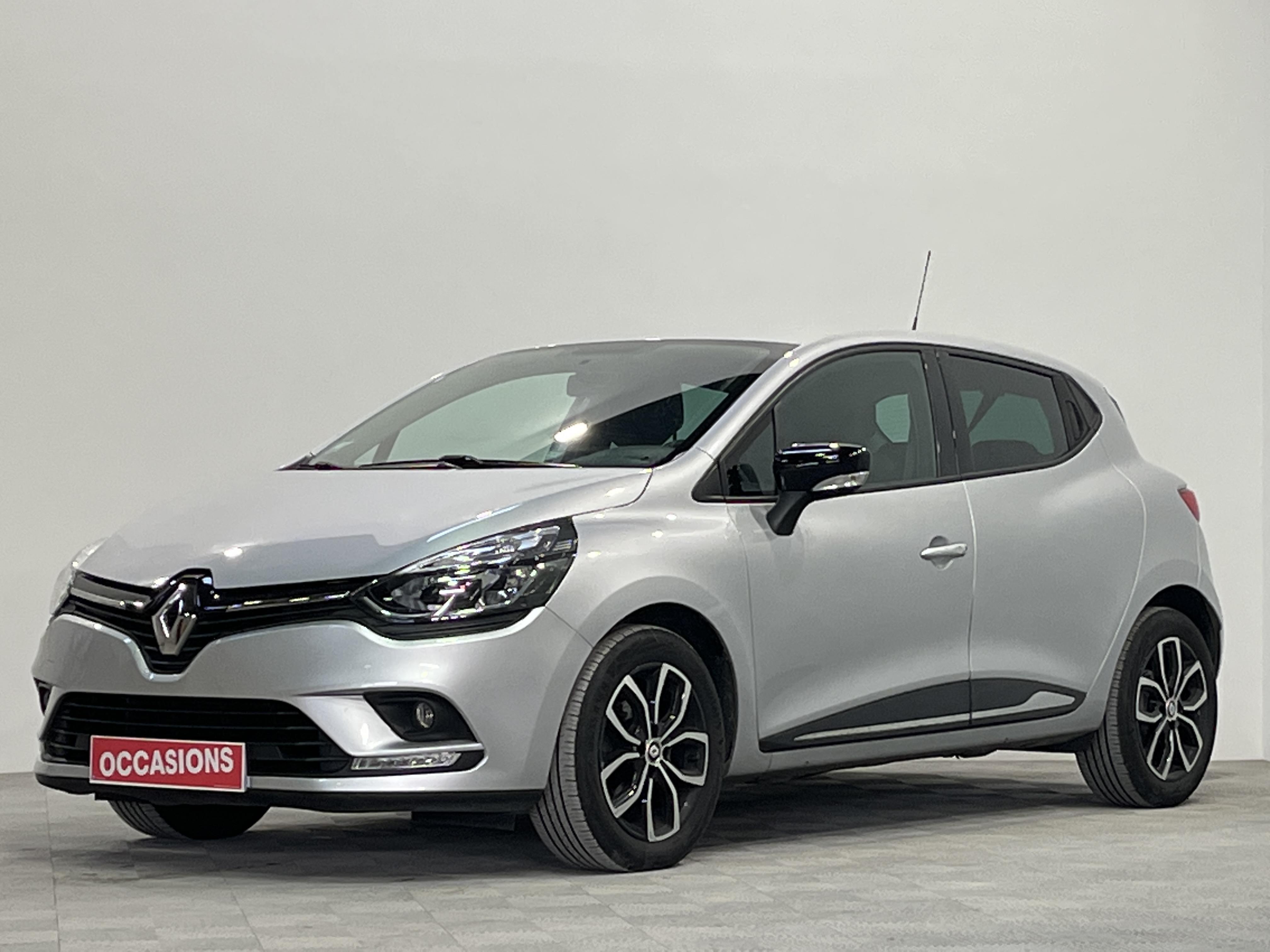 RENAULT CLIO IV de 2020 - Massy - Massoutre VO