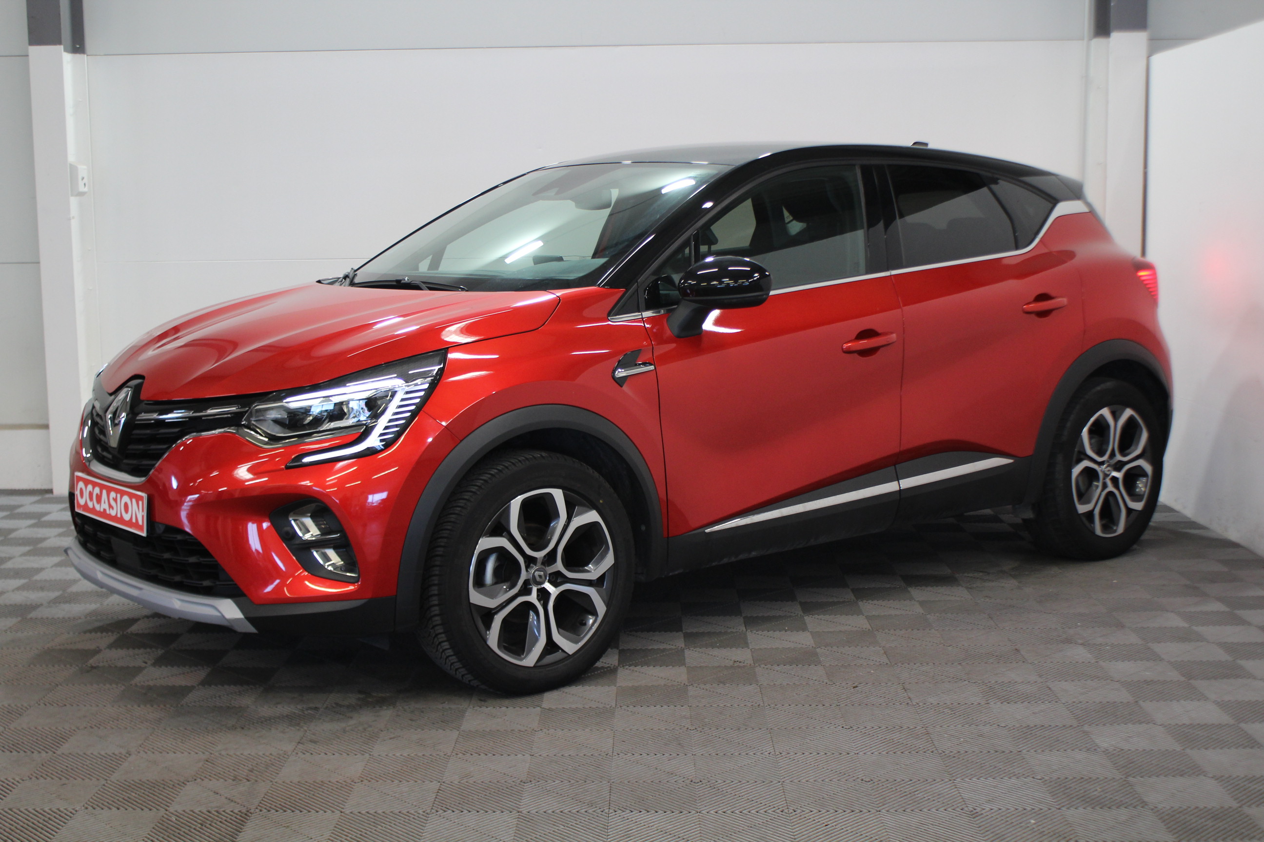 RENAULT CAPTUR de 2021 - Olivet - Massoutre VO