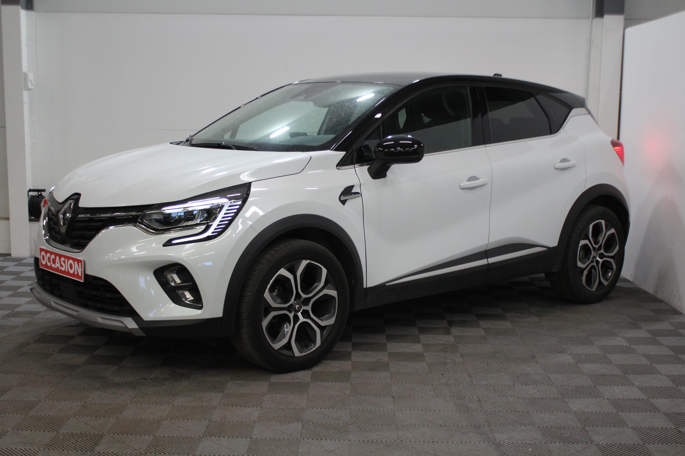 RENAULT CAPTUR de 2021 - Olivet - Massoutre VO