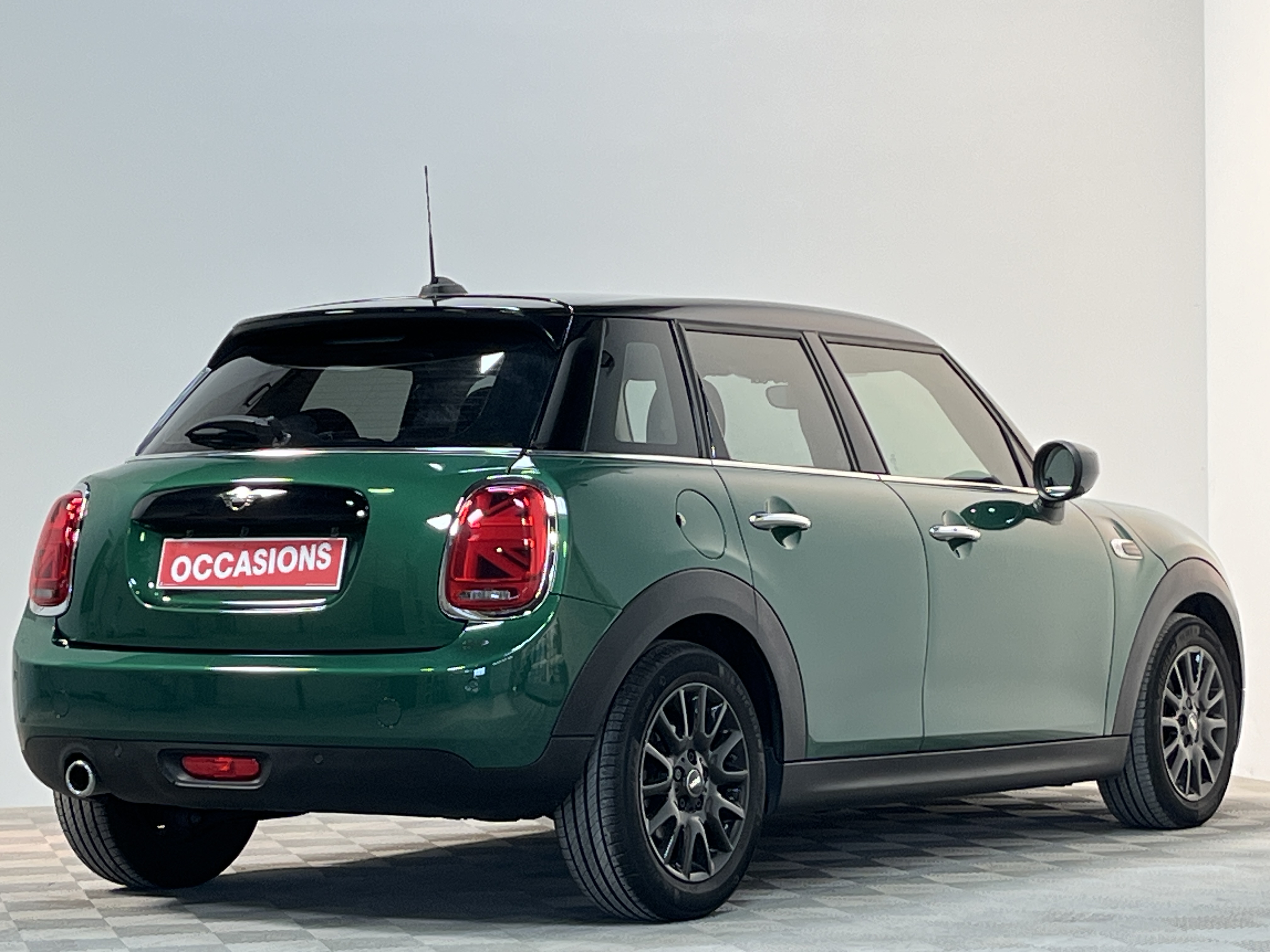 MINI HATCH 5 PORTES F55 LCI de 2020 - Massy - Massoutre VO