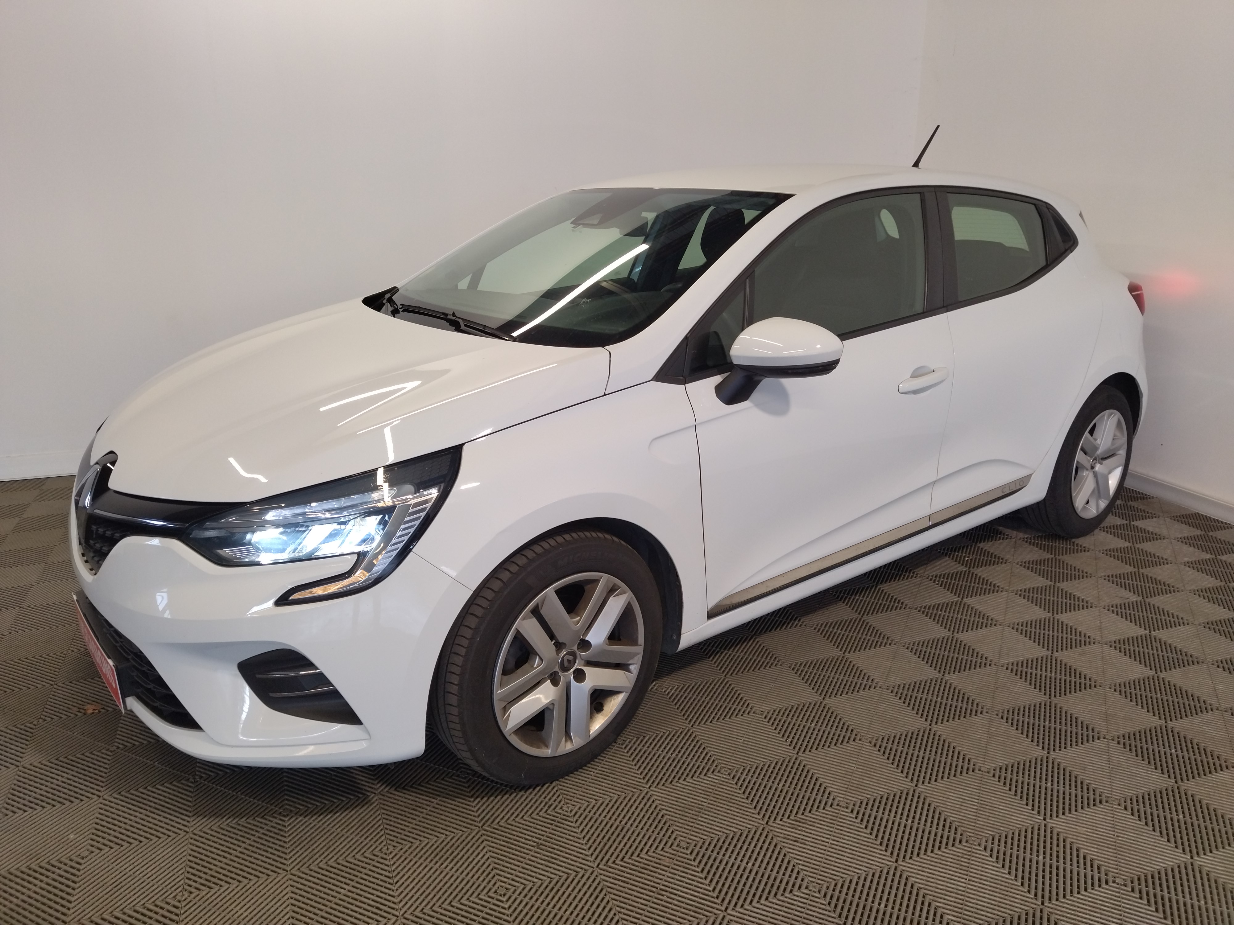 RENAULT CLIO V de 2020 - Clermont-Ferrand - Massoutre VO