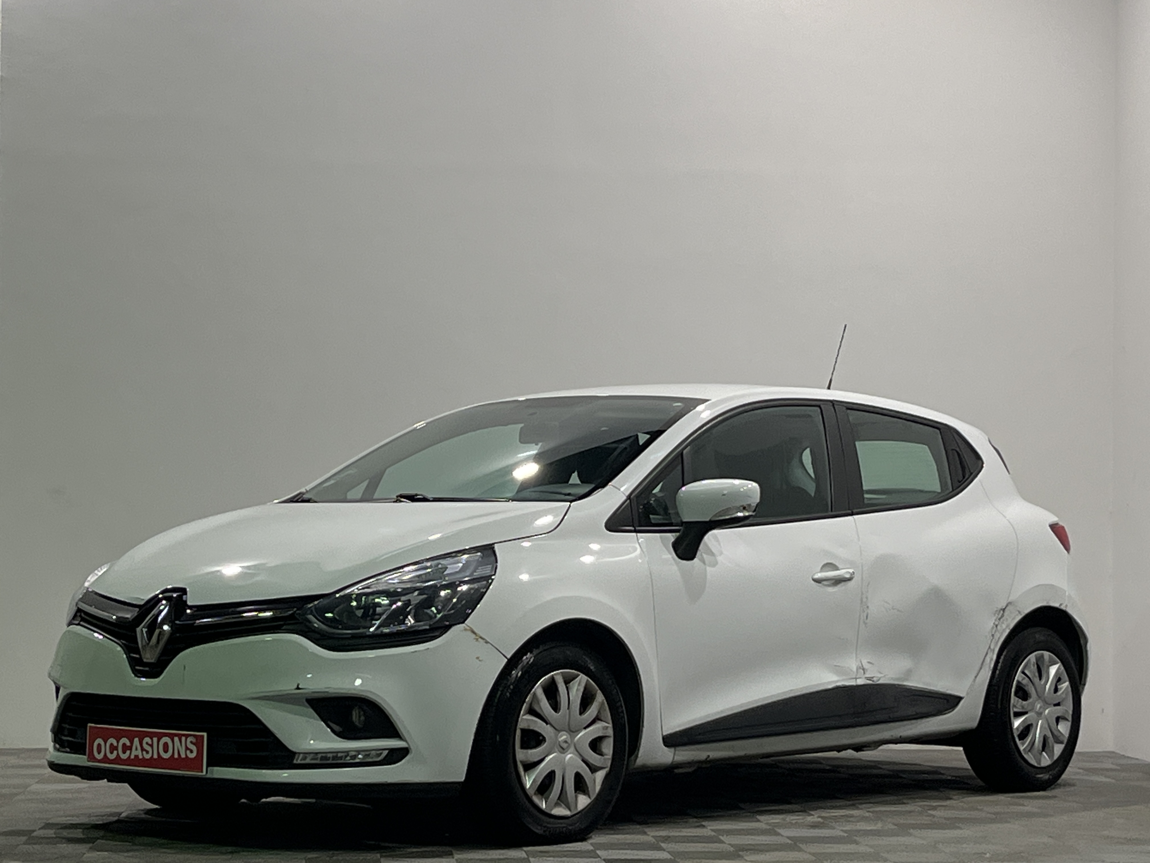 RENAULT CLIO IV SOCIETE de 2017 - Massy - Massoutre VO